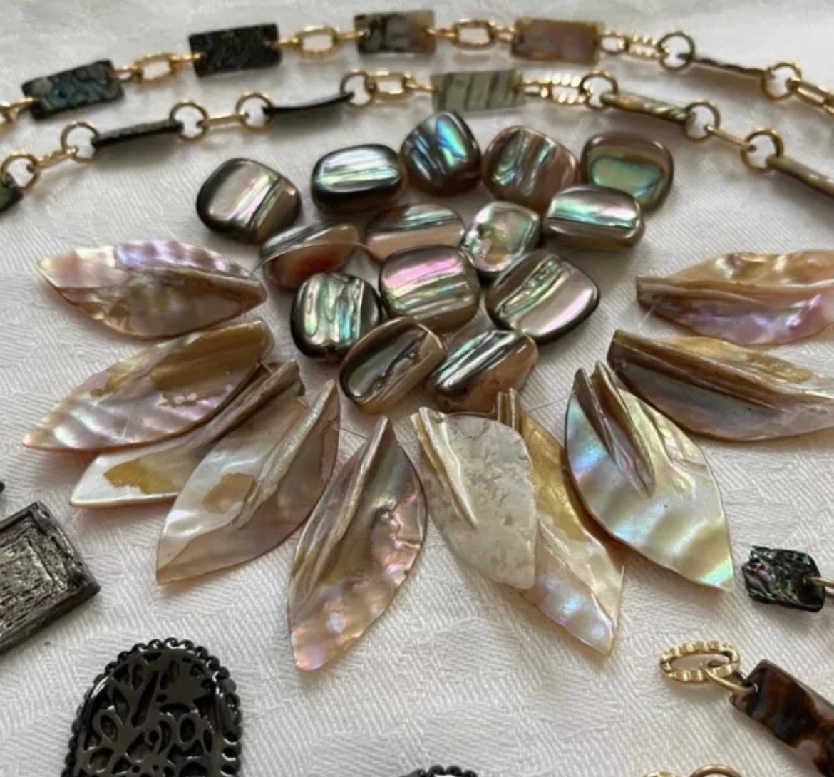 Vintage Estate Lot Abalone Paua Shell Jewelry Pieces and Beads For ...
