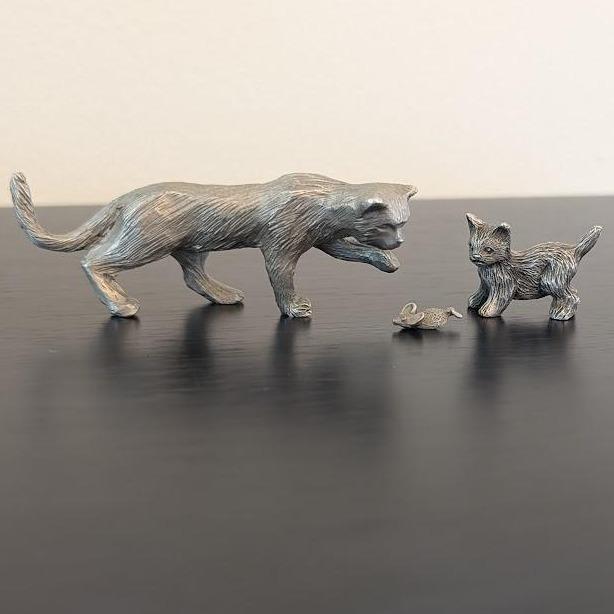 Vintage P. Davis Pewter Cat, Kitten & Mouse on Mirror