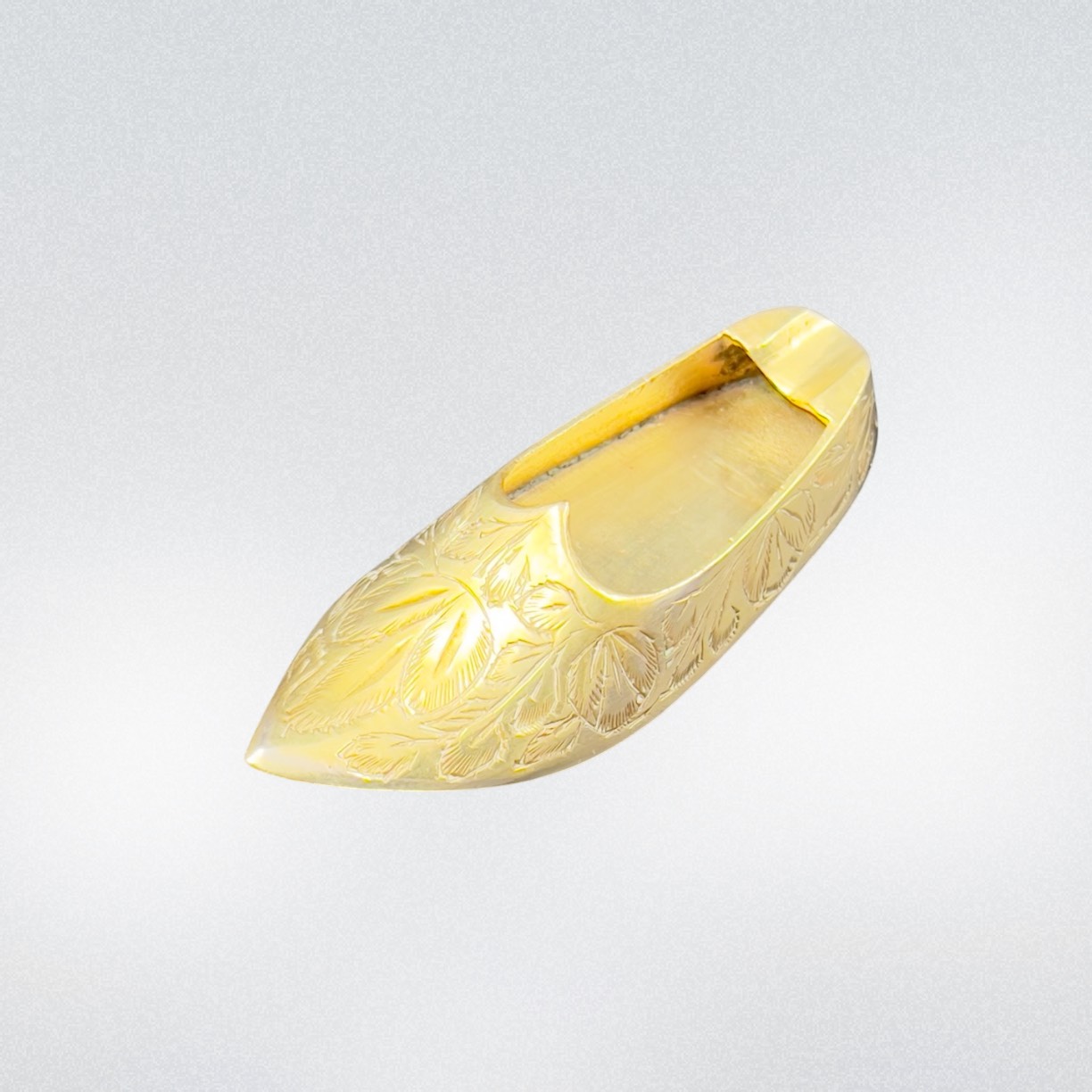 ASHTRAY Brass Mini Trinket Shoe Slipper Etched Leaves Pointed Toe 3 1/2 ...
