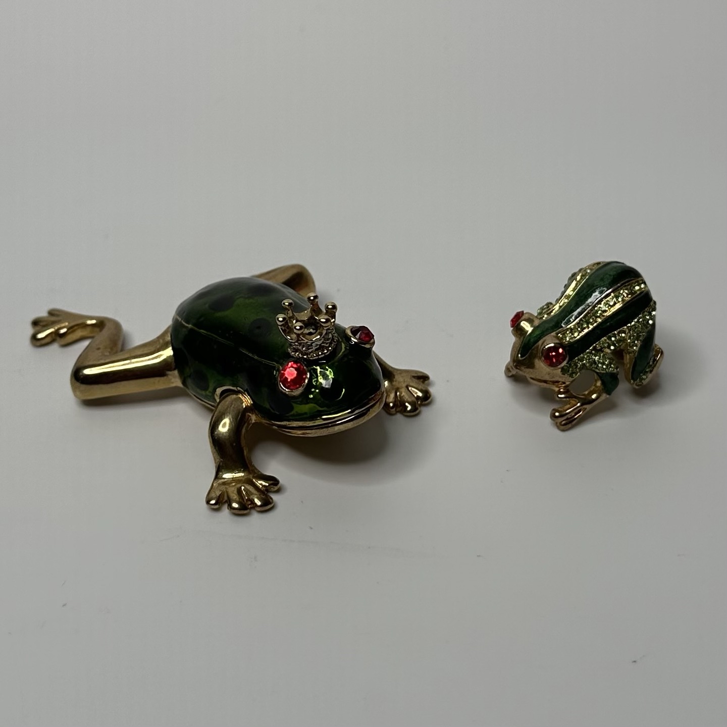 Jeweled Frog With Crown Trinket Box & Ring With Crystals & Enamel