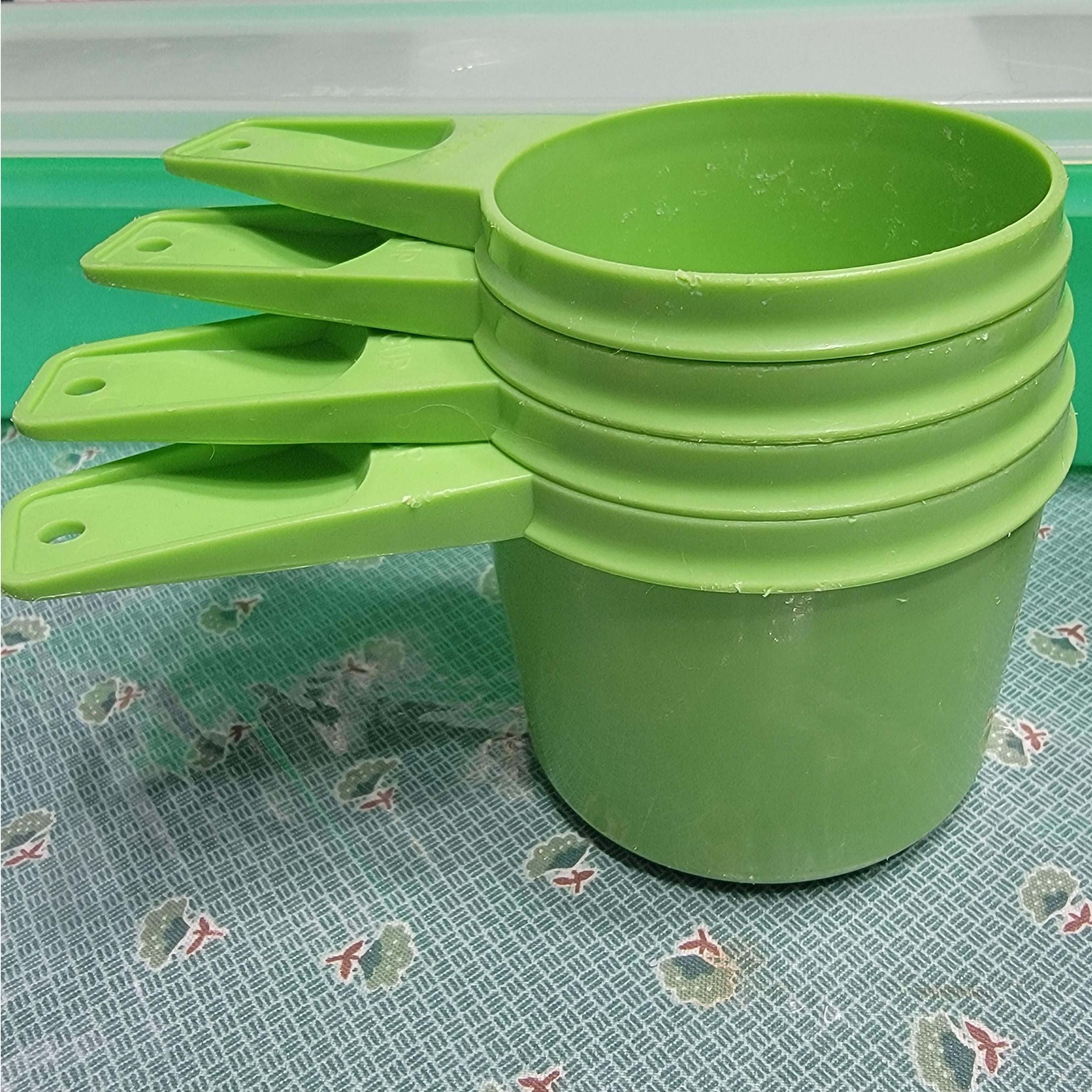 Vintage Green Plastic Measuring Cups Set Of 4
