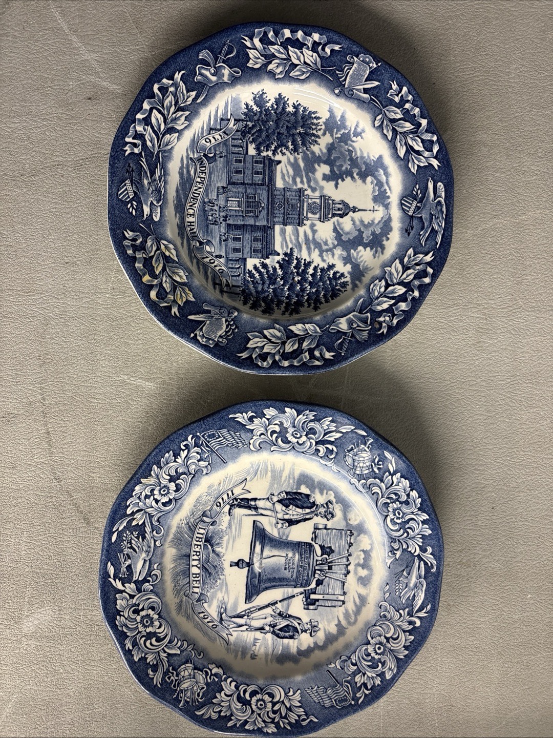 VINTAGE~ Avon Bicentennial Plates ~ Liberty Bell ~ Independence Hall ~ 1976