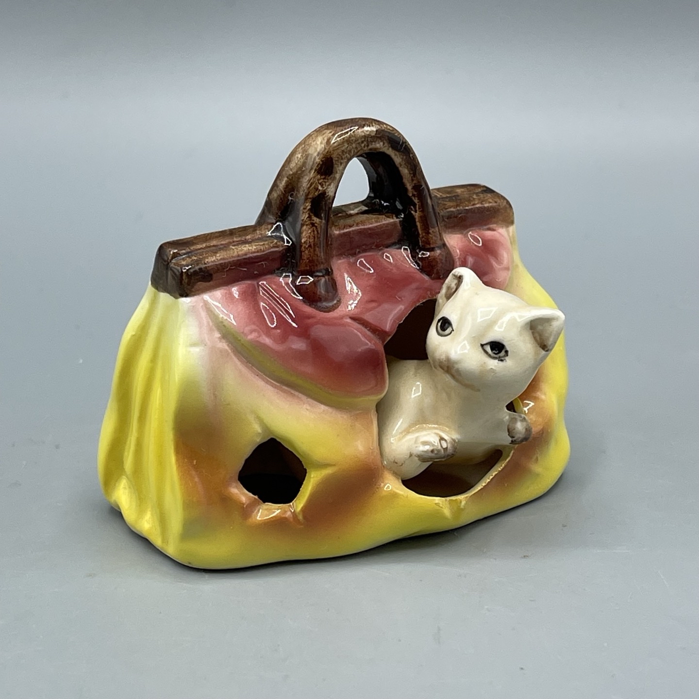 Lego Japan Cat In Ripped Purse