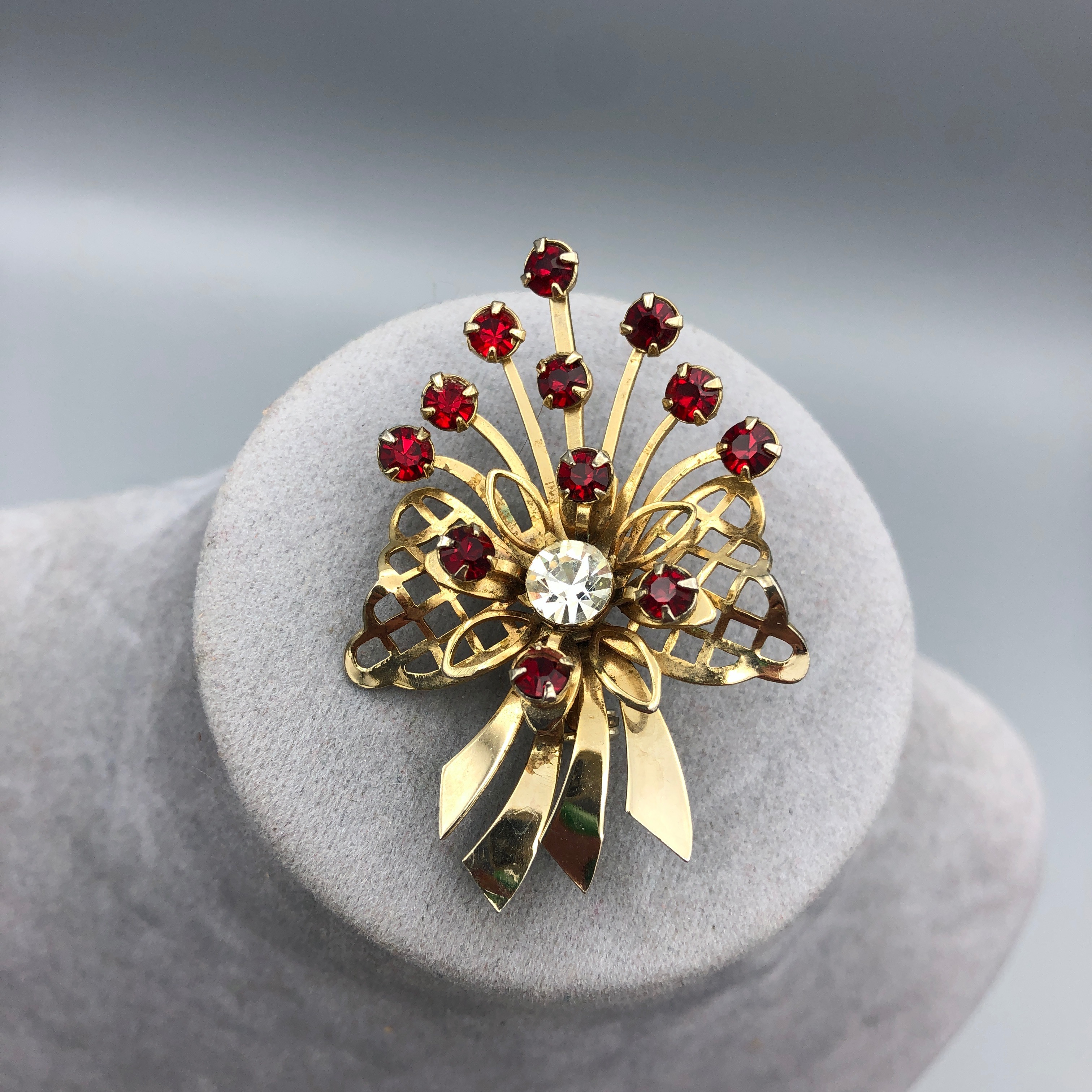 Siam Ruby Red Rhinestone Bow Brooch, 2" x 1.25", Gold Tone