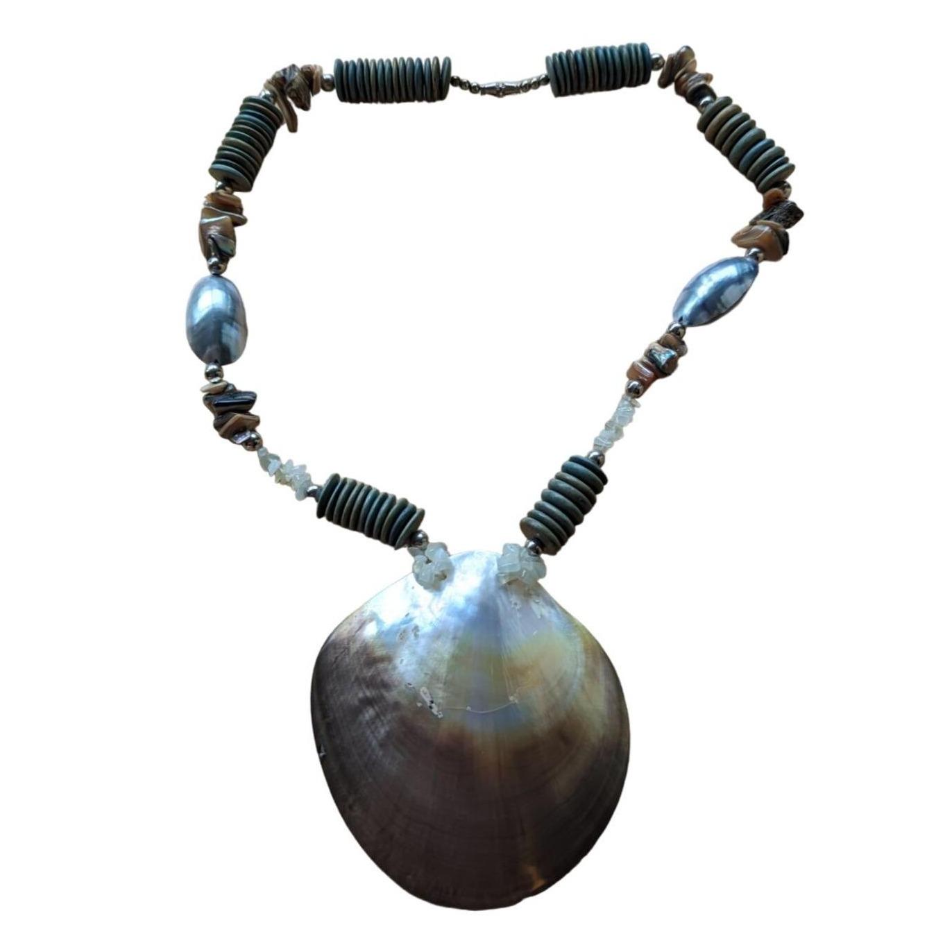 Coastal Chunky Seashell Beaded Necklace Manitee Length