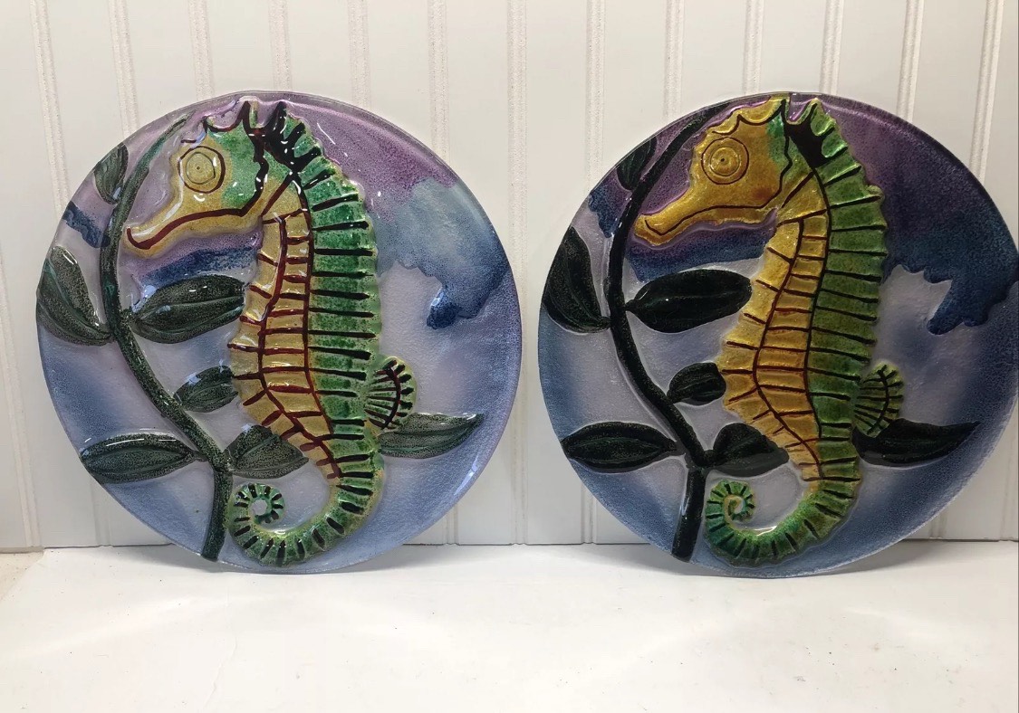 Sea Life Decorative Glass Plate With Raised Sea Horse Pattern Lot Of 2