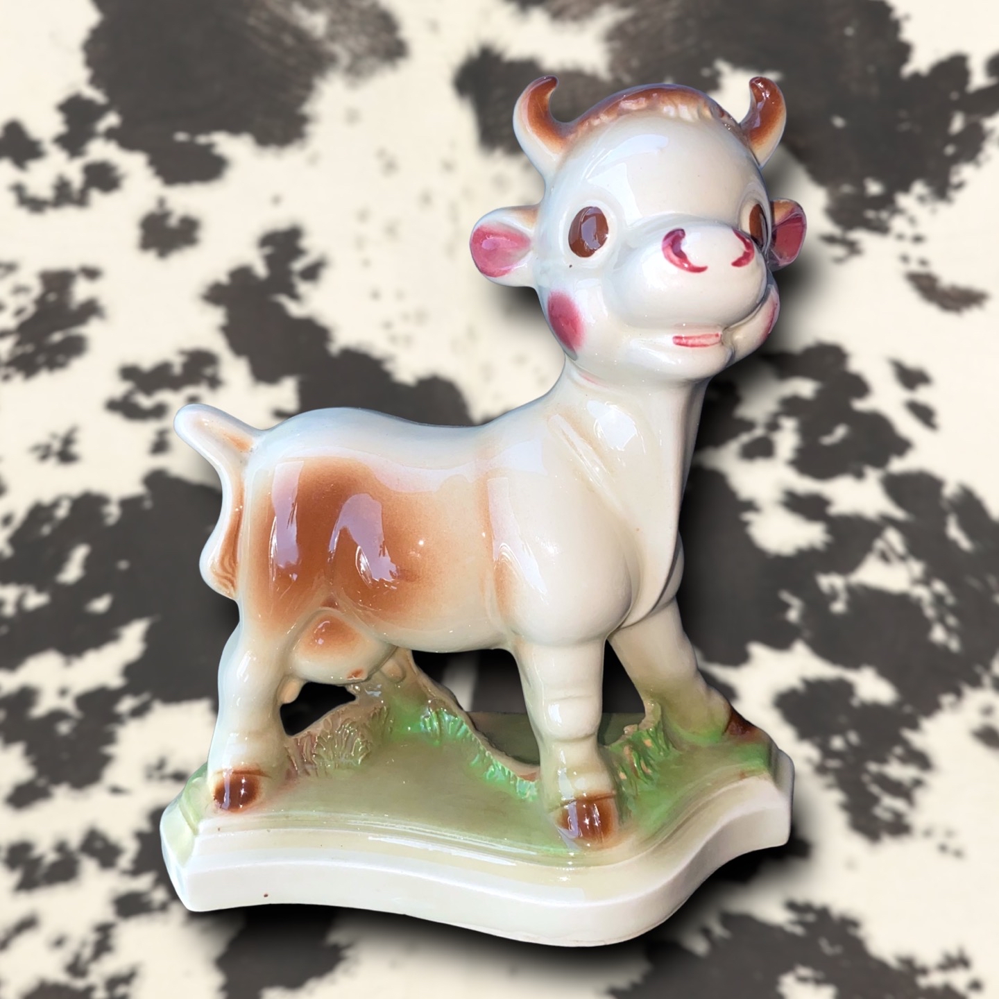 001. Diamond Pottery Remple Milky The Cow