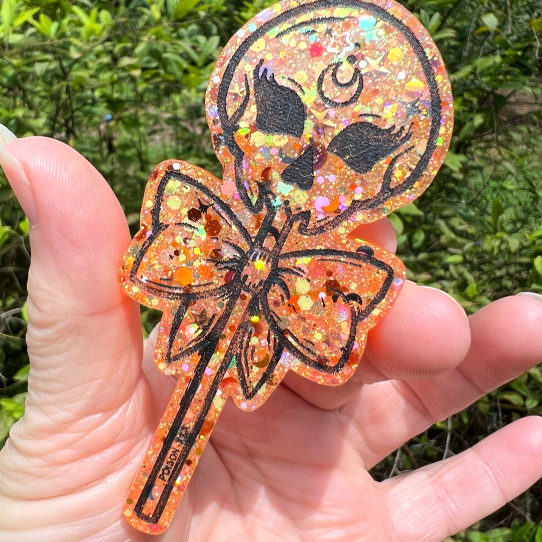 Halloween “Poison Lollipop”Magnet. Glows In Dark!