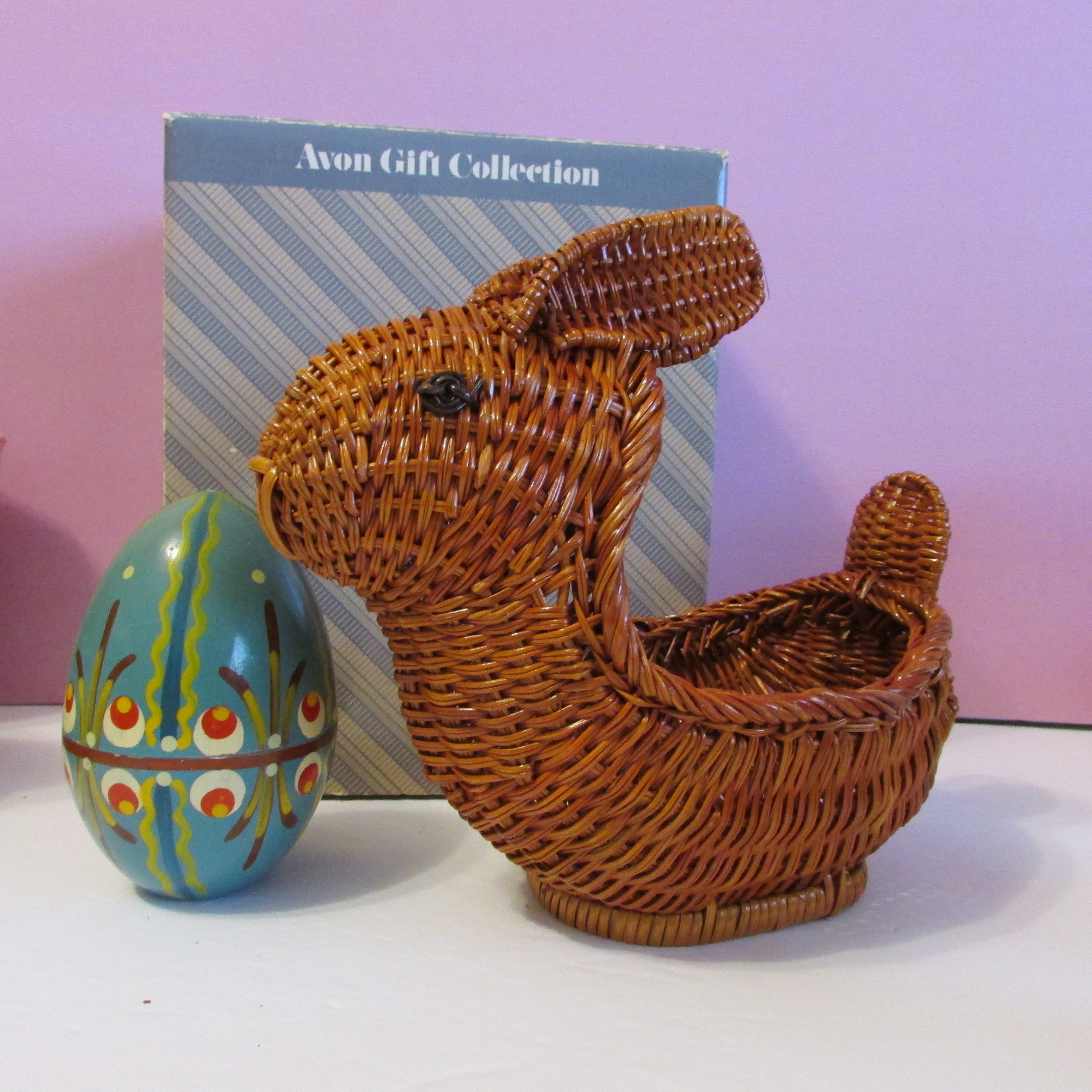 vintage Avon wicker hare basket bunny rabbit Easter spring decor holder ...