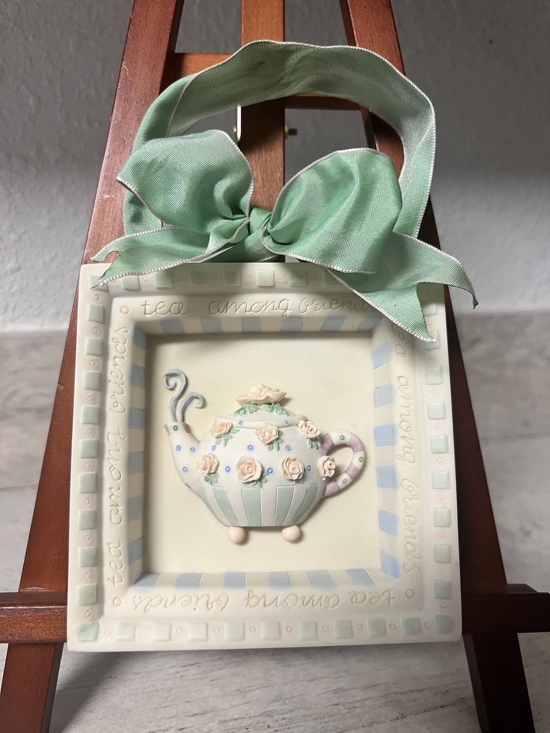 Mud Pie Tea Among Friends Wall Plaque