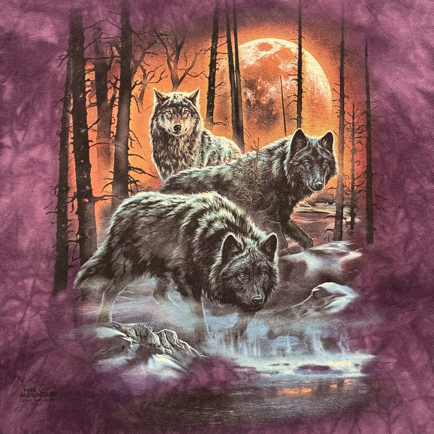 The Mountain Wolf Pack Shirt Size XL