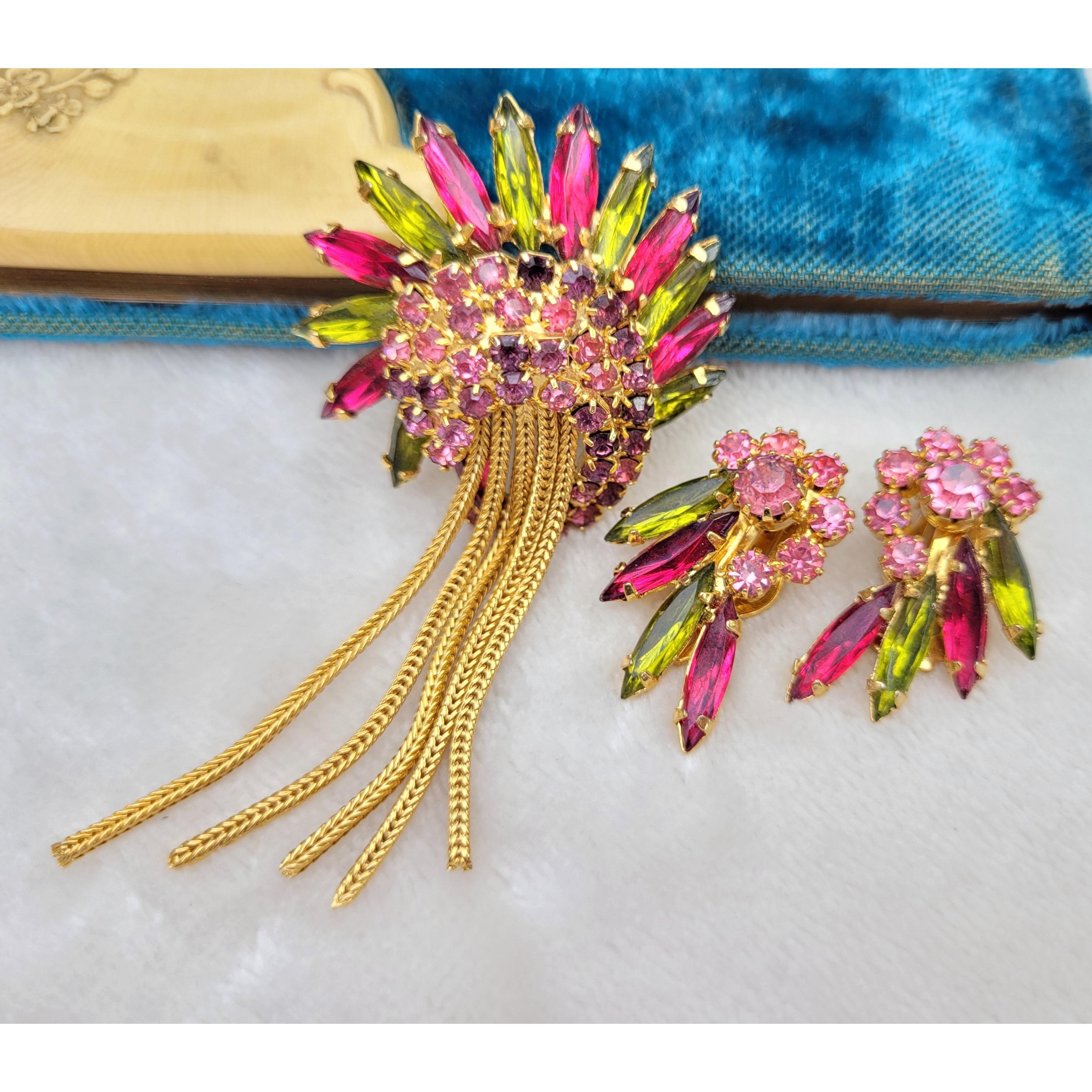 Vintage ALICE CAVINESS Unsigned Olive & Magenta Tassel Brooch & Earring Set