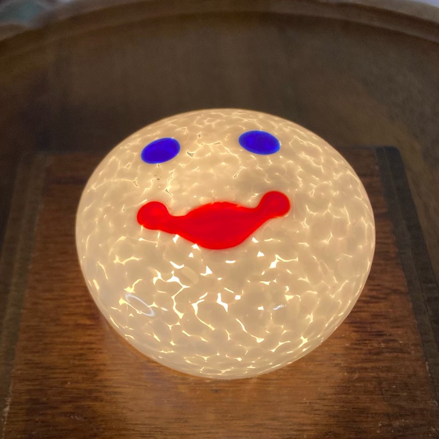 Elwood Glass Festival Happy Face Paperweight, 2x1.5