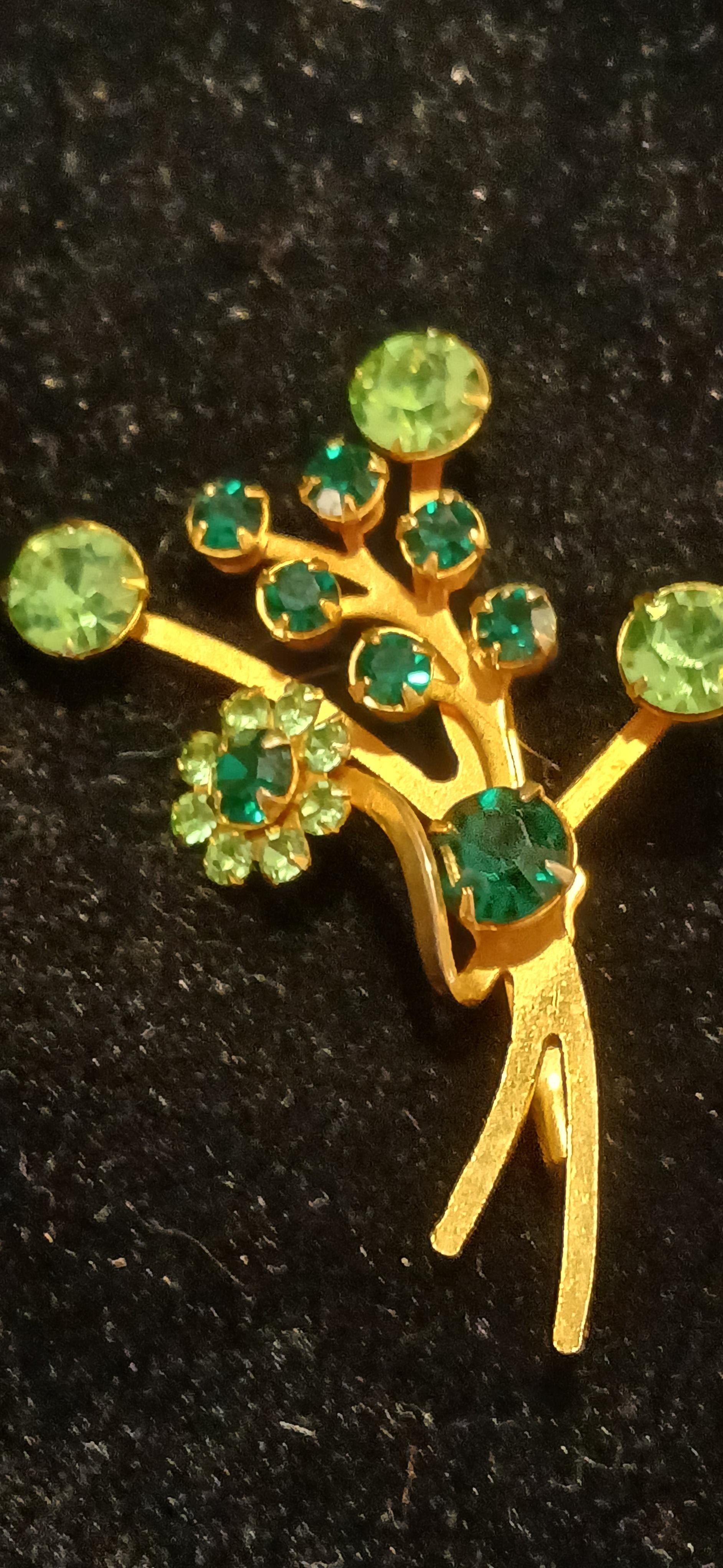 Vintage Emerald Green Rhinestone Tree Brooch