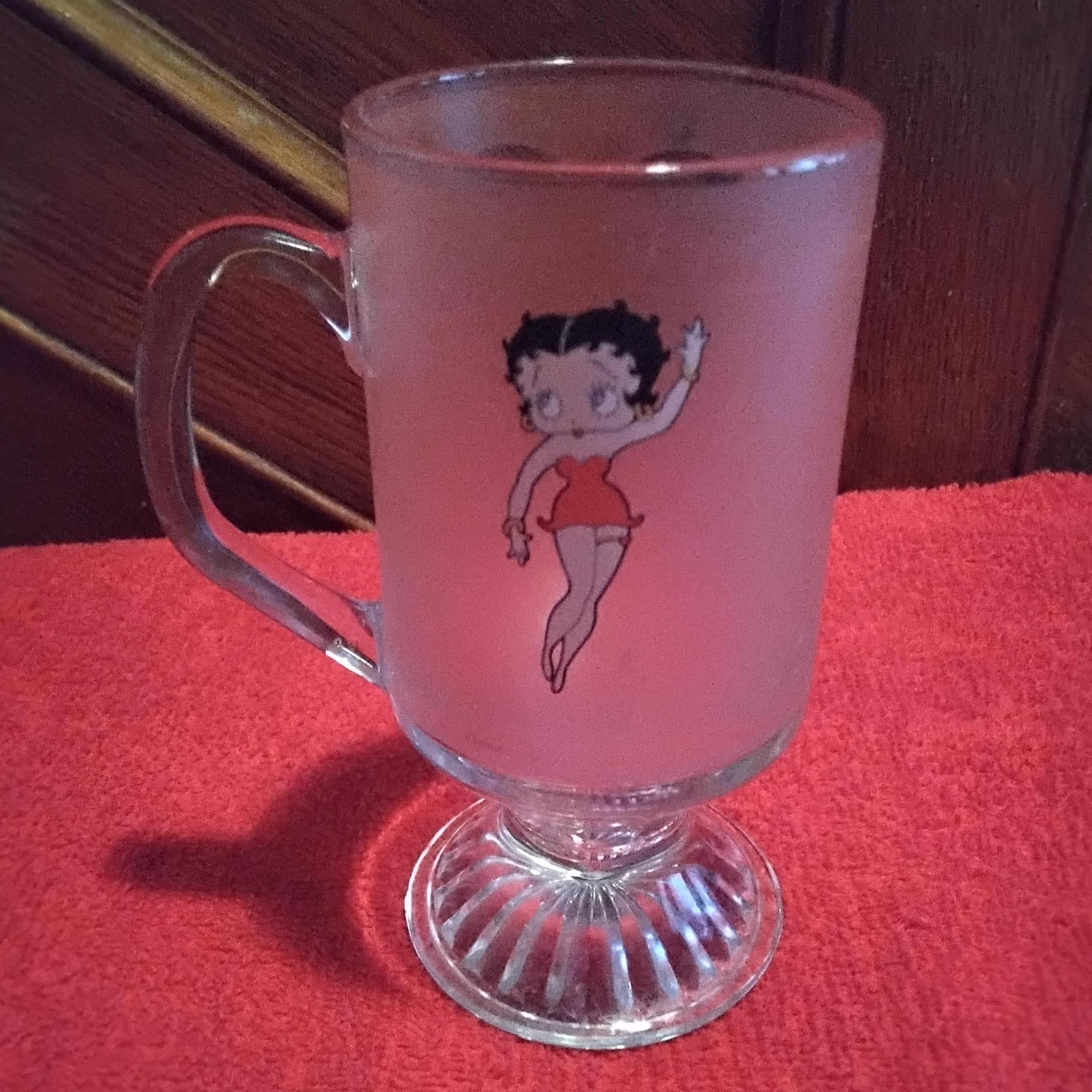 Betty Boop Glass Mug 2000 King Features Syndicate The Hearst Holding, Inc.