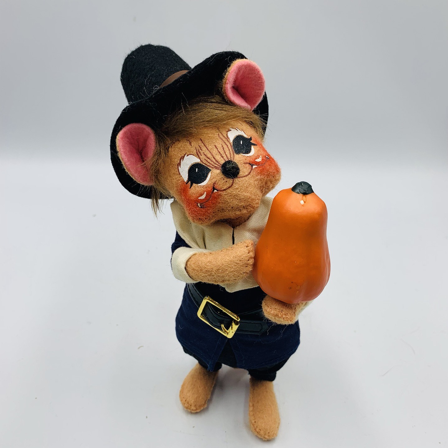 08. Annalee Pilgrim Mouse For Thanksgiving