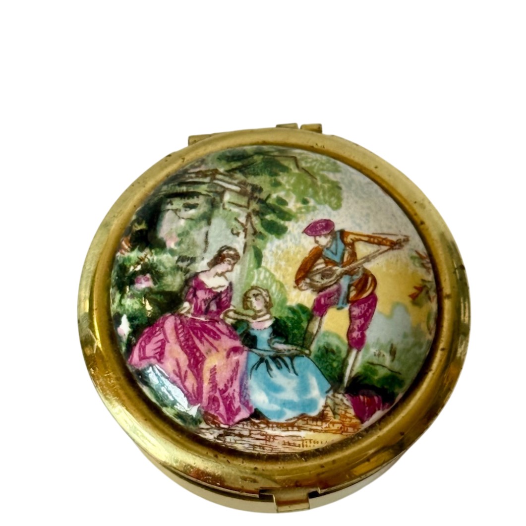 Vintage Pill/Ring Box Victorian Courting Couple Metal Compact Hinged ...