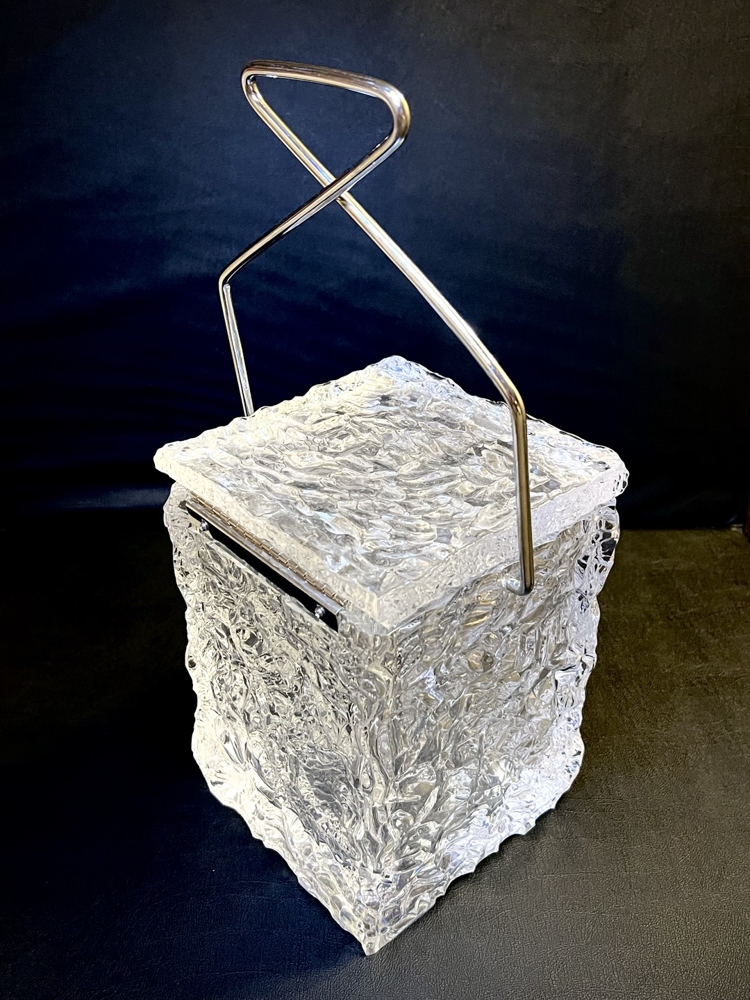 🤍🧊 RARE Vintage Mint Contdition Mid-Century Lucite/Chrome Block of Ice ...
