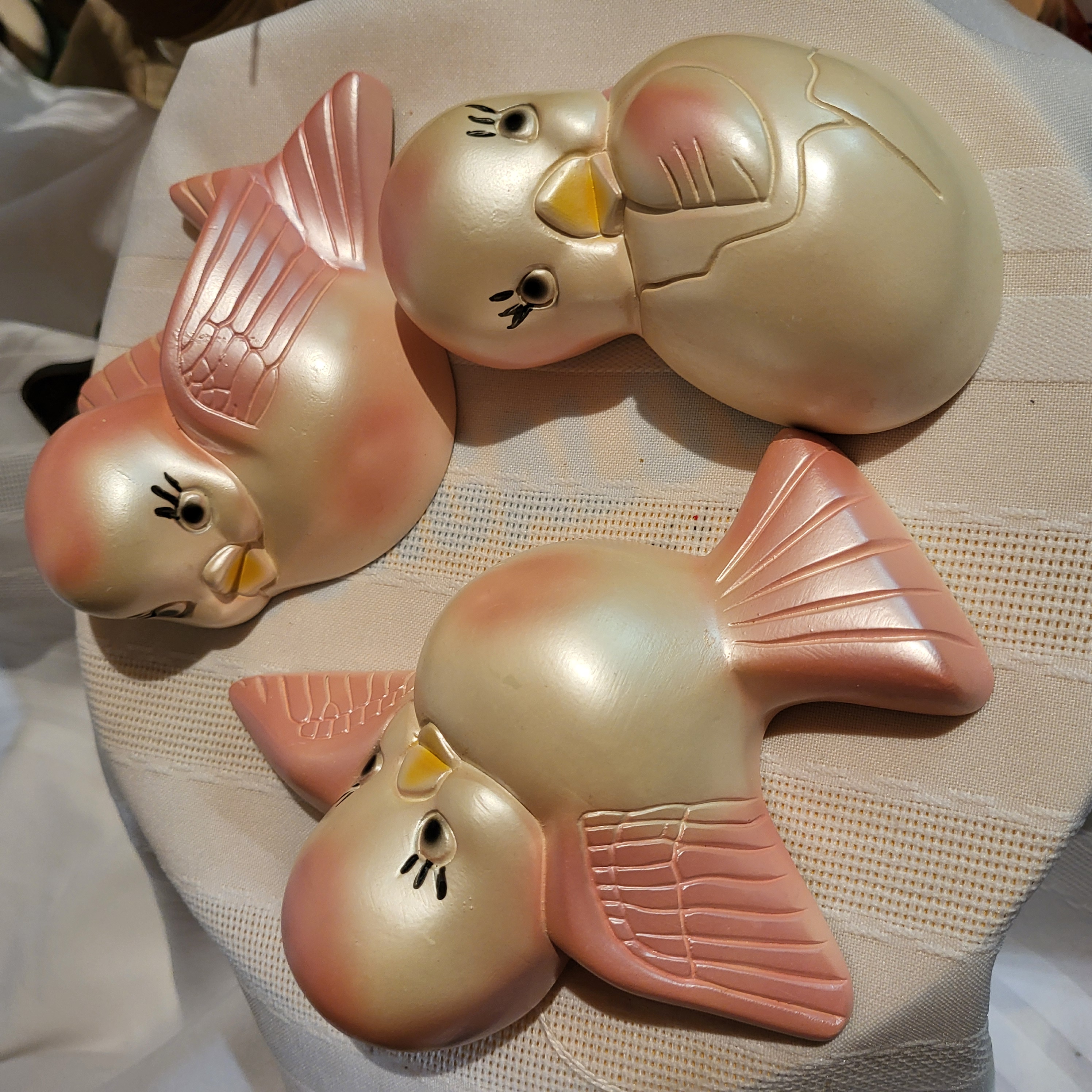 #01 Vintage Chalkware Birds