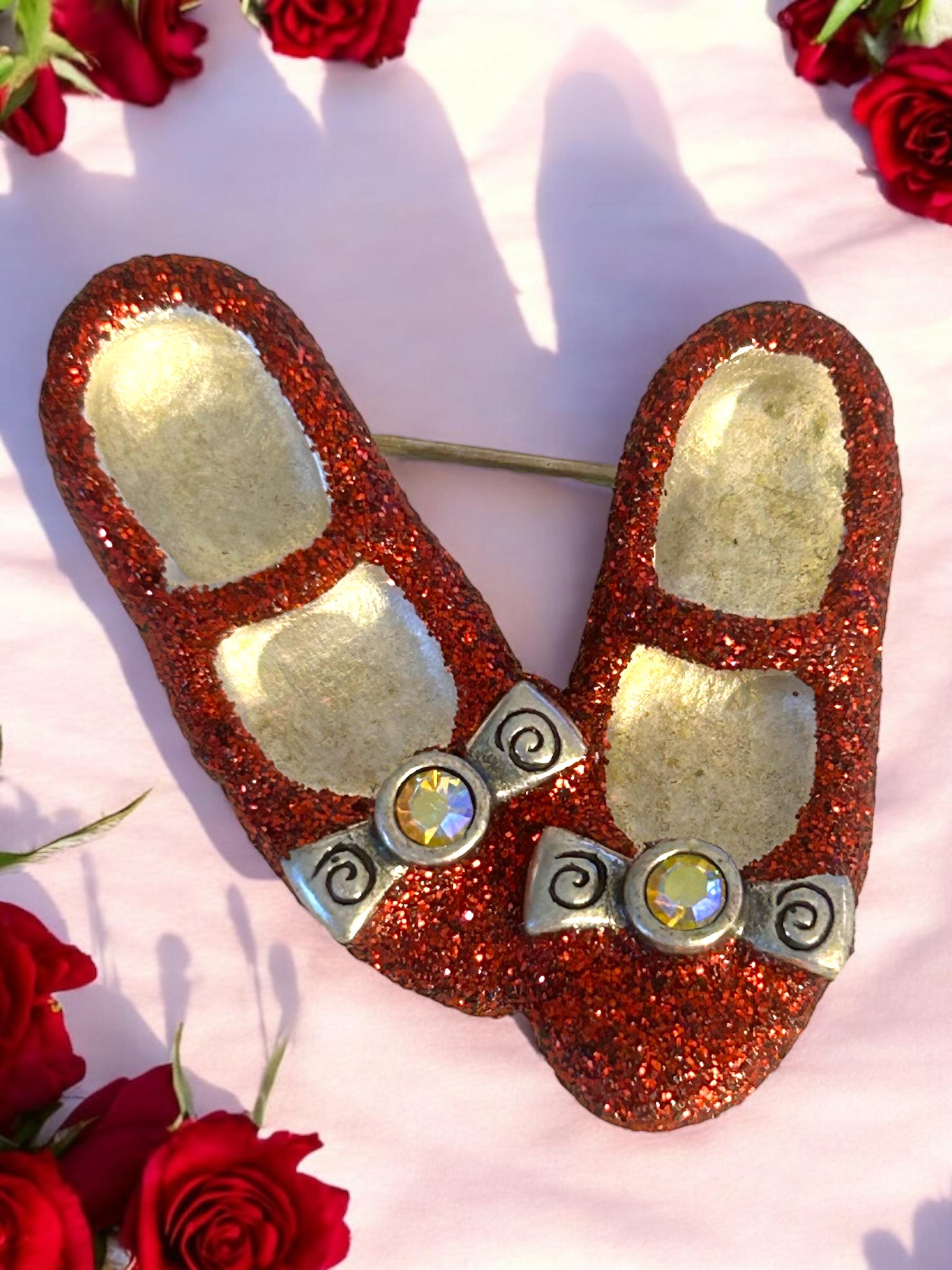 Vintage Wizard Of Oz Ruby Slippers Pin 1997