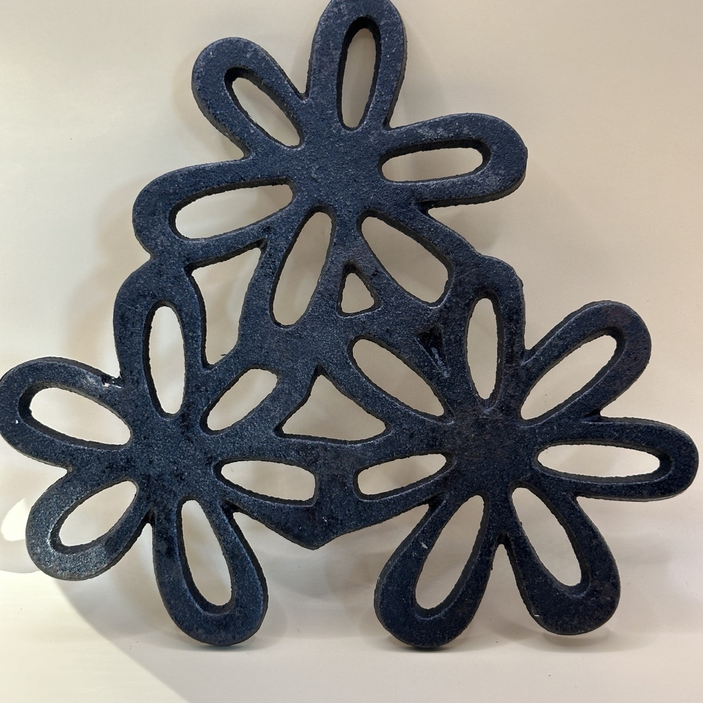 #334 Wrought Iron Daisy Hot Plate Trivet