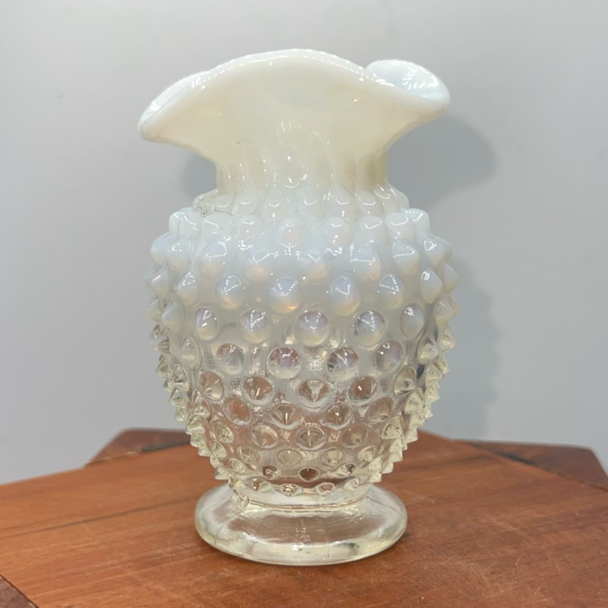 Vintage Fenton Moonstone Hobnail White Ruffle Opalescent Rim Vase 4”