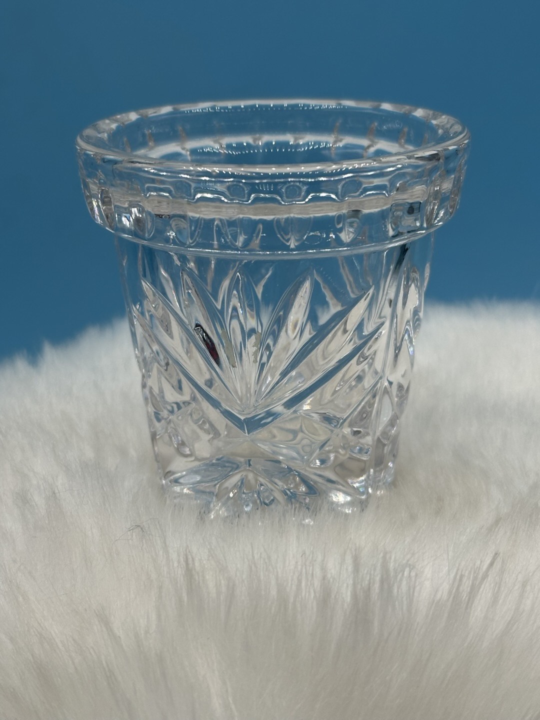 Princess House mini Crystal Flower Pot 2”