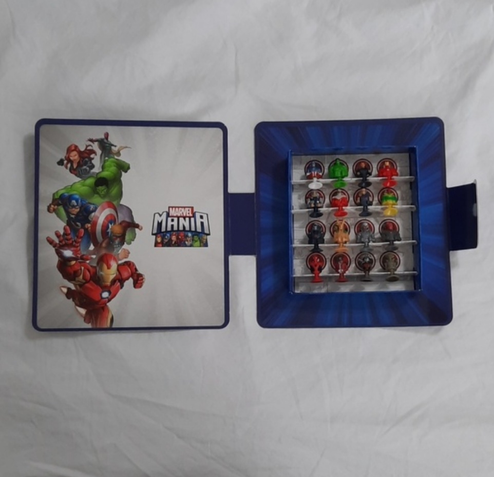 Marvel Mania Micropopz Super Heroes Complete Set with Album