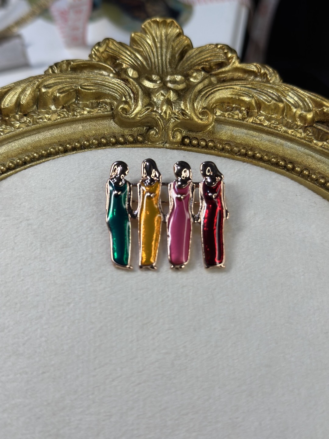 4 Sisters or Friends Brooch