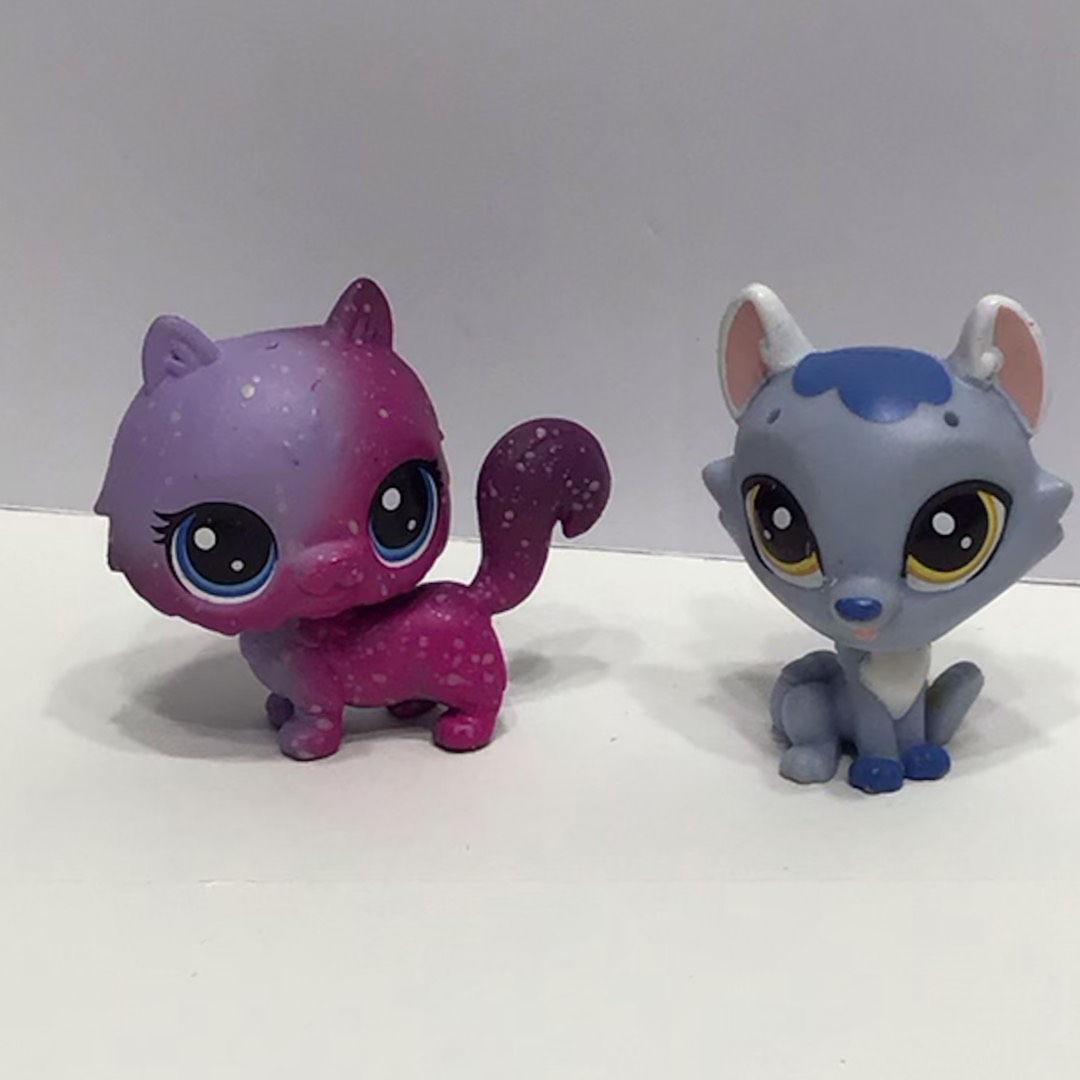 Lot Of 2 LPS Littlest Pet Shop Cosmic Kitty & Pilot Pawsdale Husky Dog