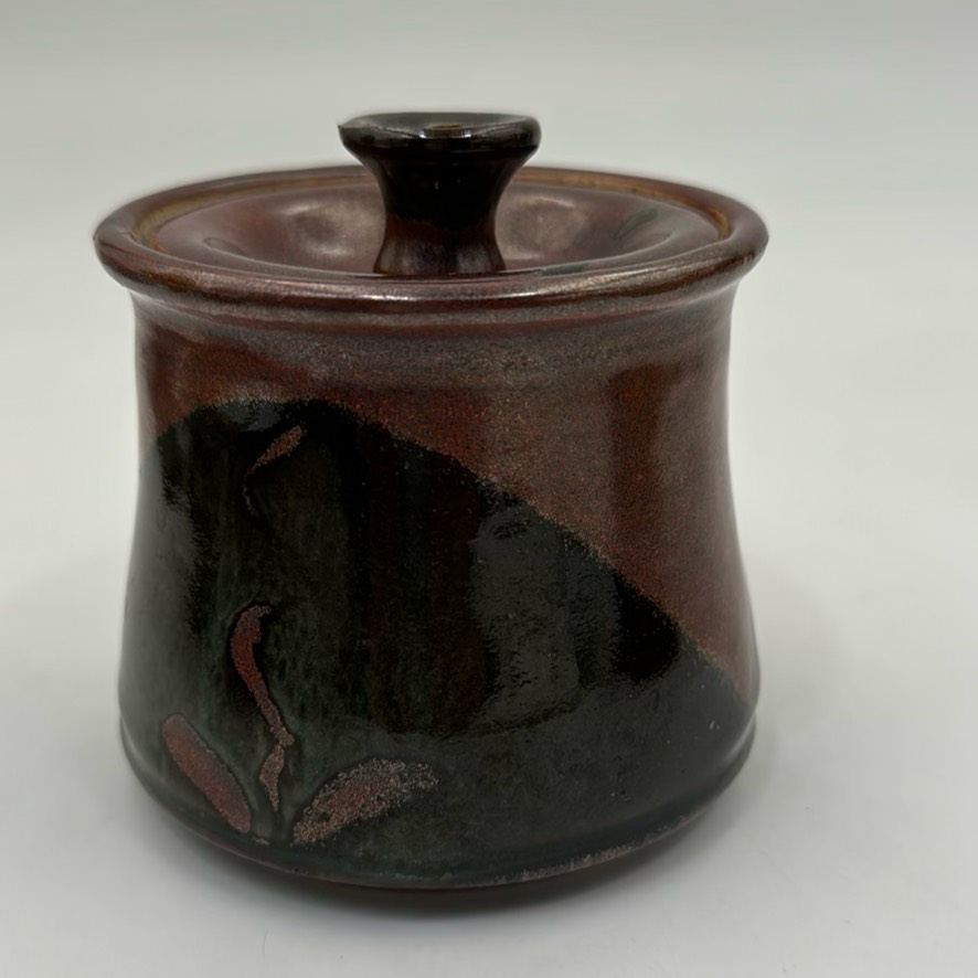 Hand Maid Pottery With Lid