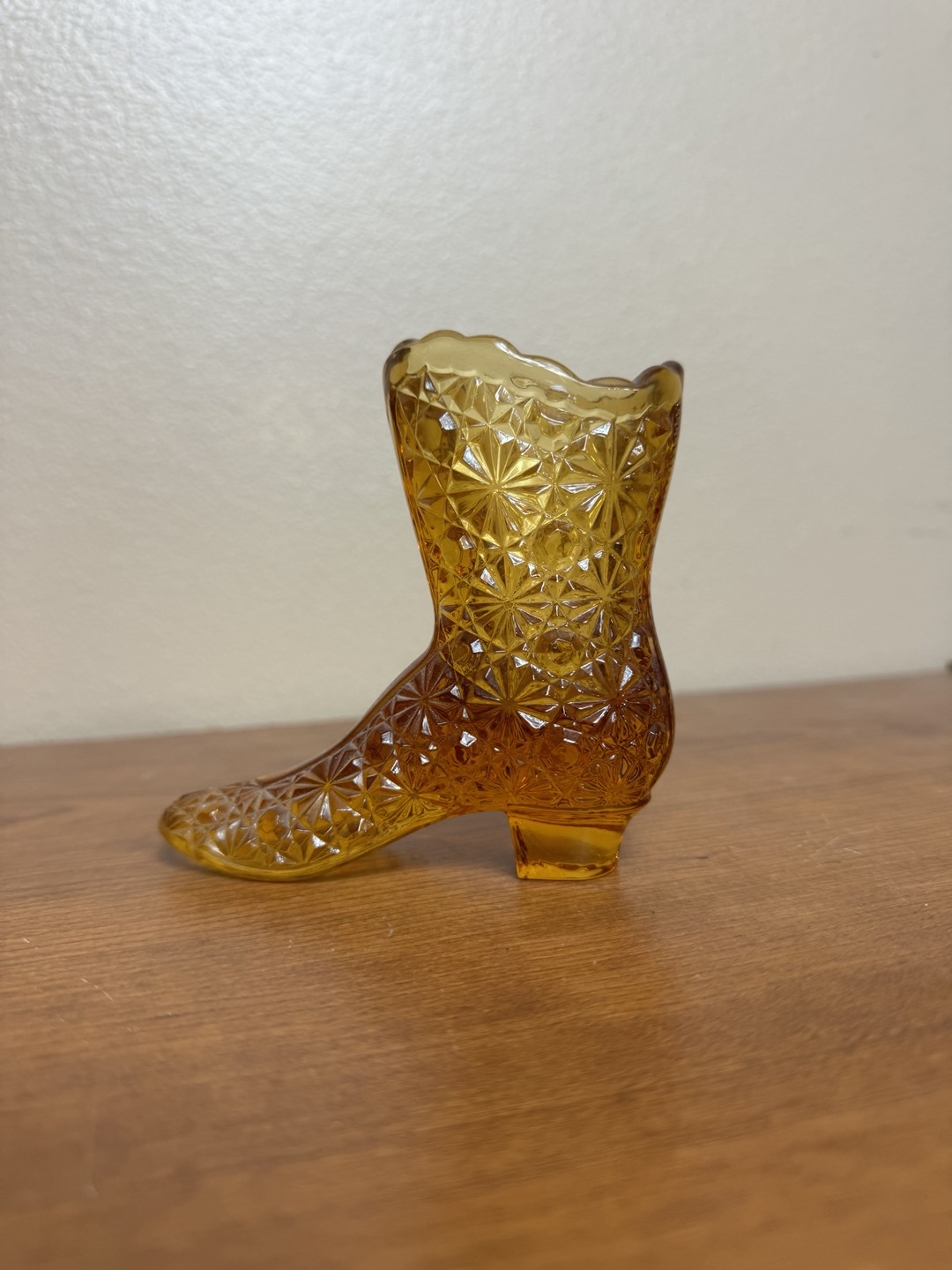 👢Fenton amber glass boot👢
