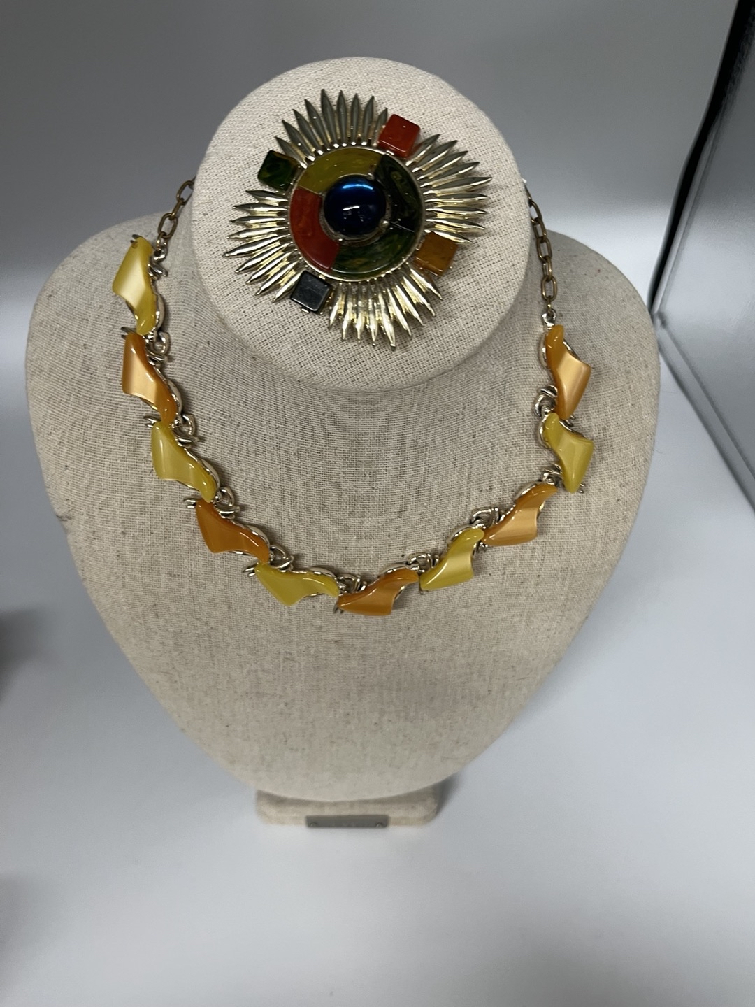 Vintage Bakelite Brooch & Lucite Necklace