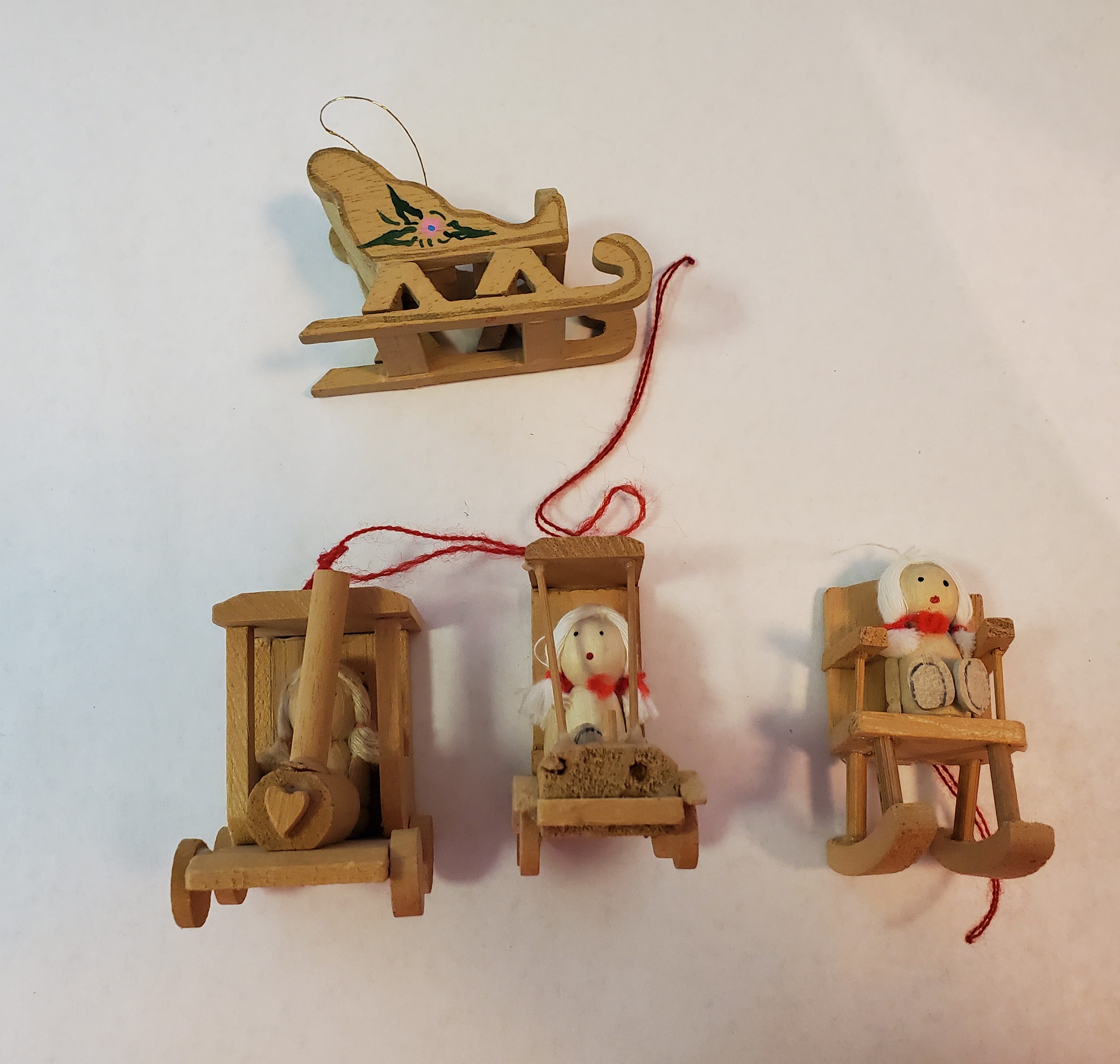 Vintage Yule Tots Christmas Tree Ornaments: 4 Hand-Crafted Designs 1980