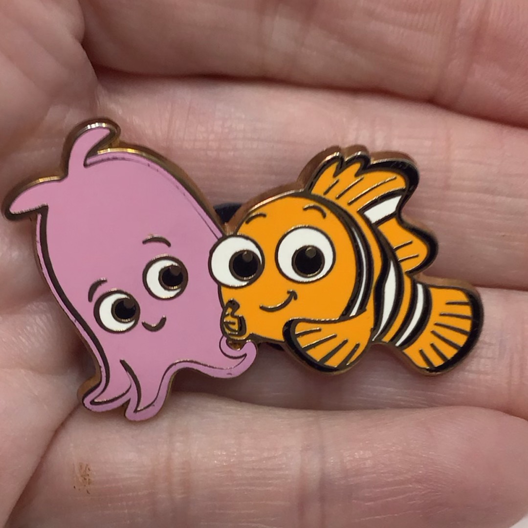Disney Parks Finding Nemo With Pearl Trading Pin