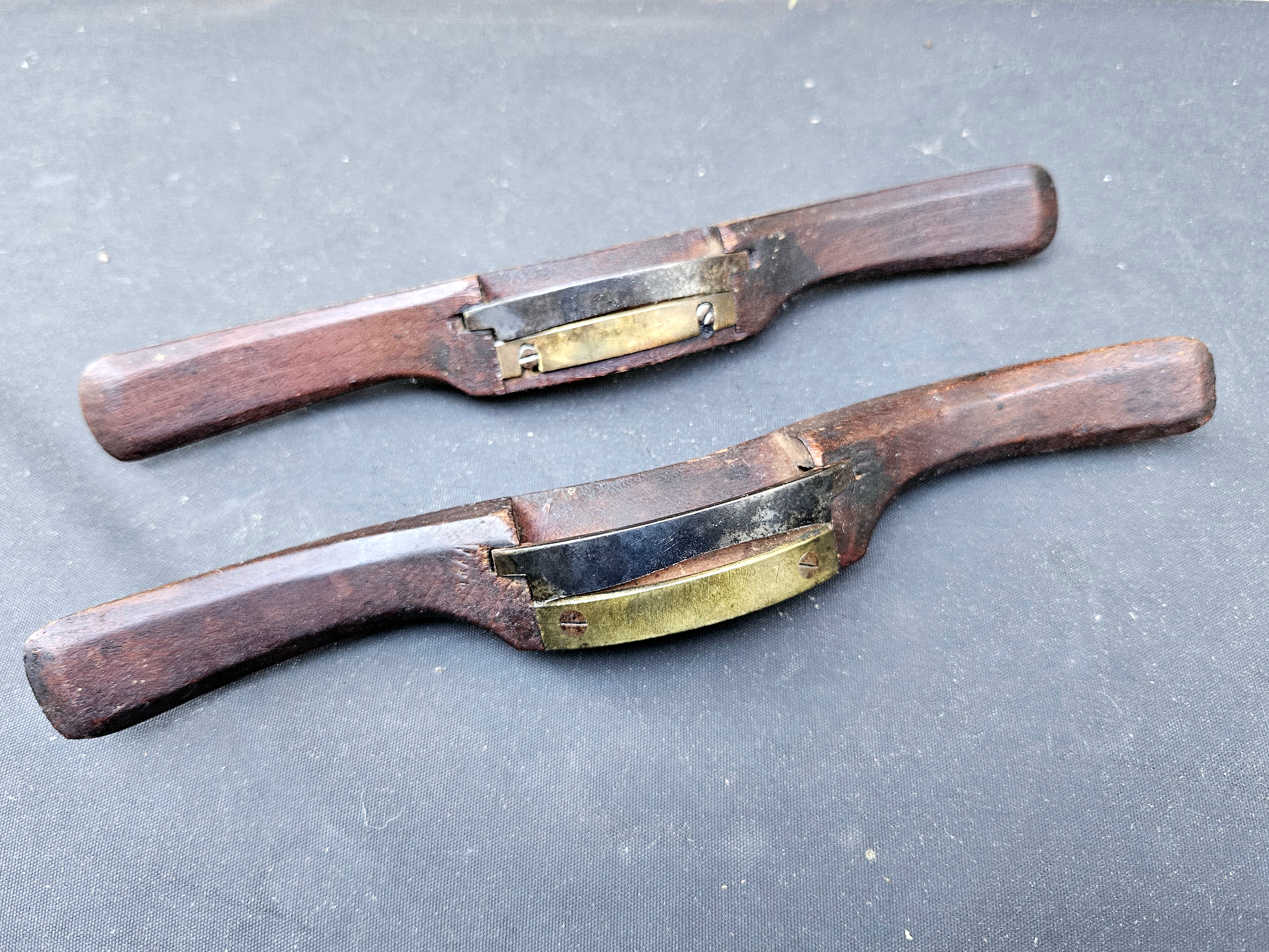 Wooden razor edge spokeshaves