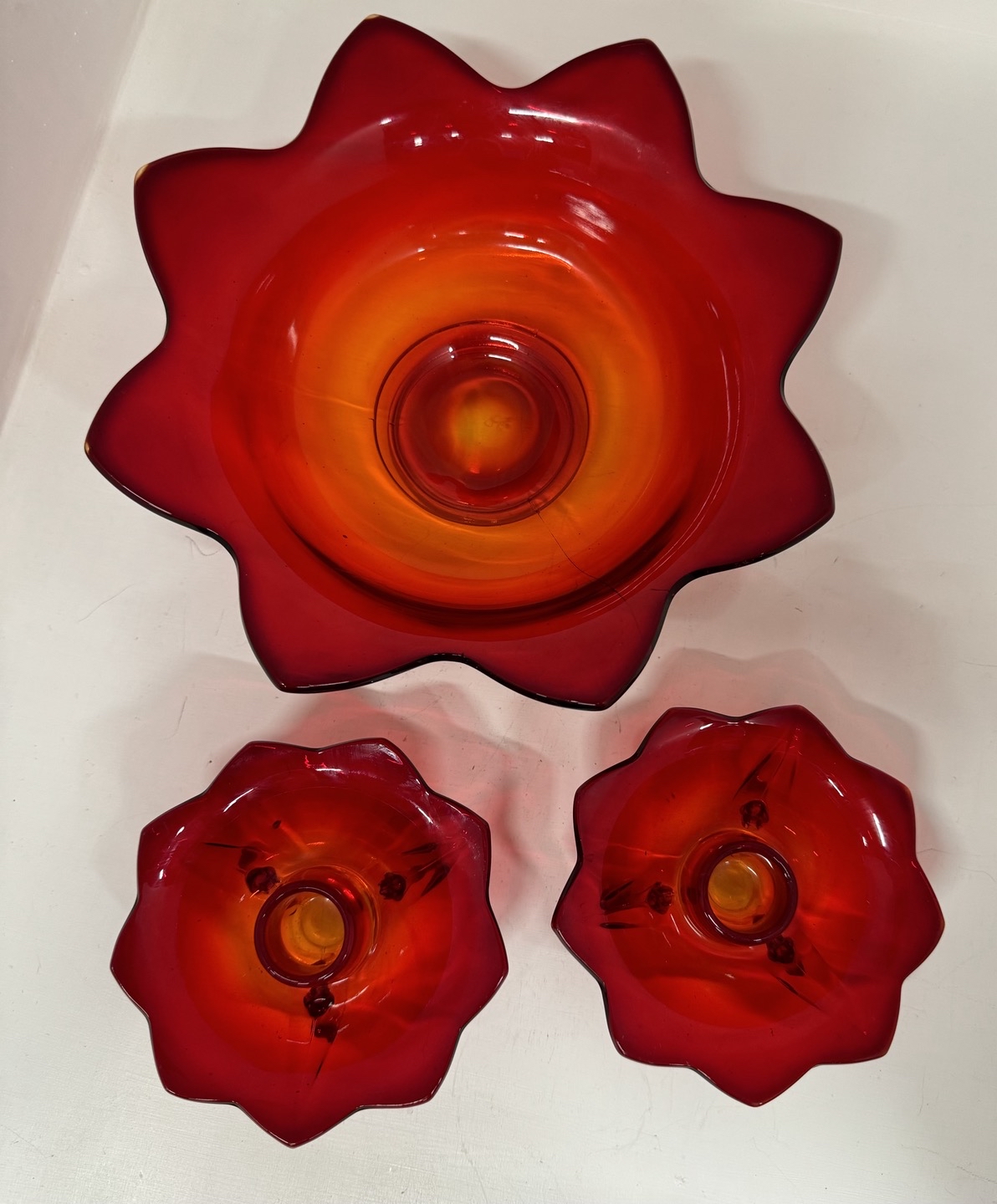 #31 Vintage GLOWY Fenton Ruby Red Amberina Tulip 8 Petal Flower Glass 9 ...