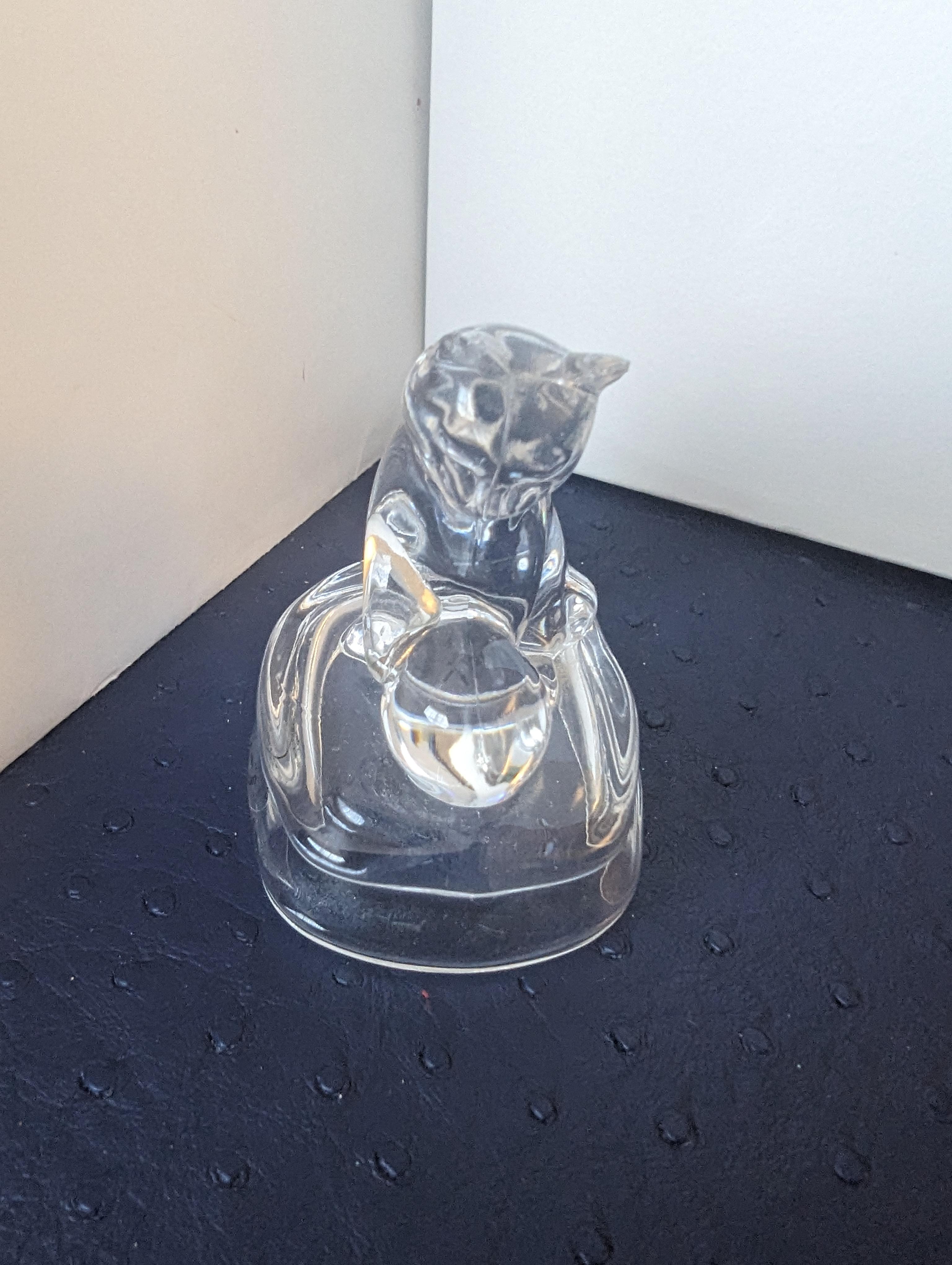 Avon 24% Lead Crystal figurine from 1994, titled "1st in the Series Cat ...
