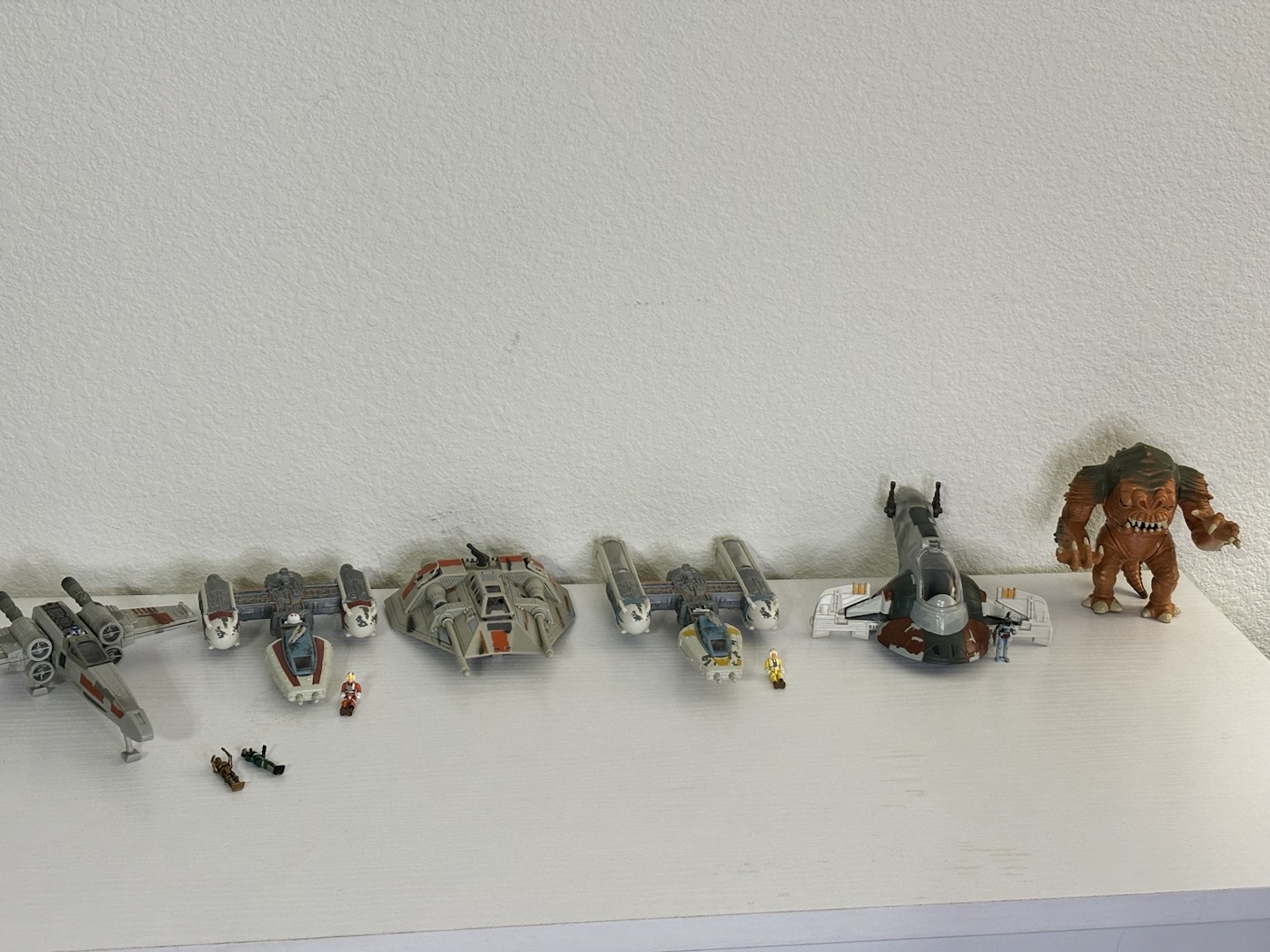 Star Wars Micro Machine Lot 5 Ships, Rancor With 5 Figures