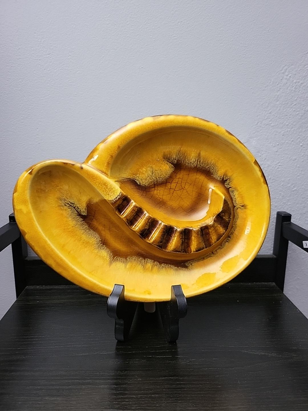 Rare & Vintage Royal Haeger USA Pottery Ashtray #153 Harvest Gold ...