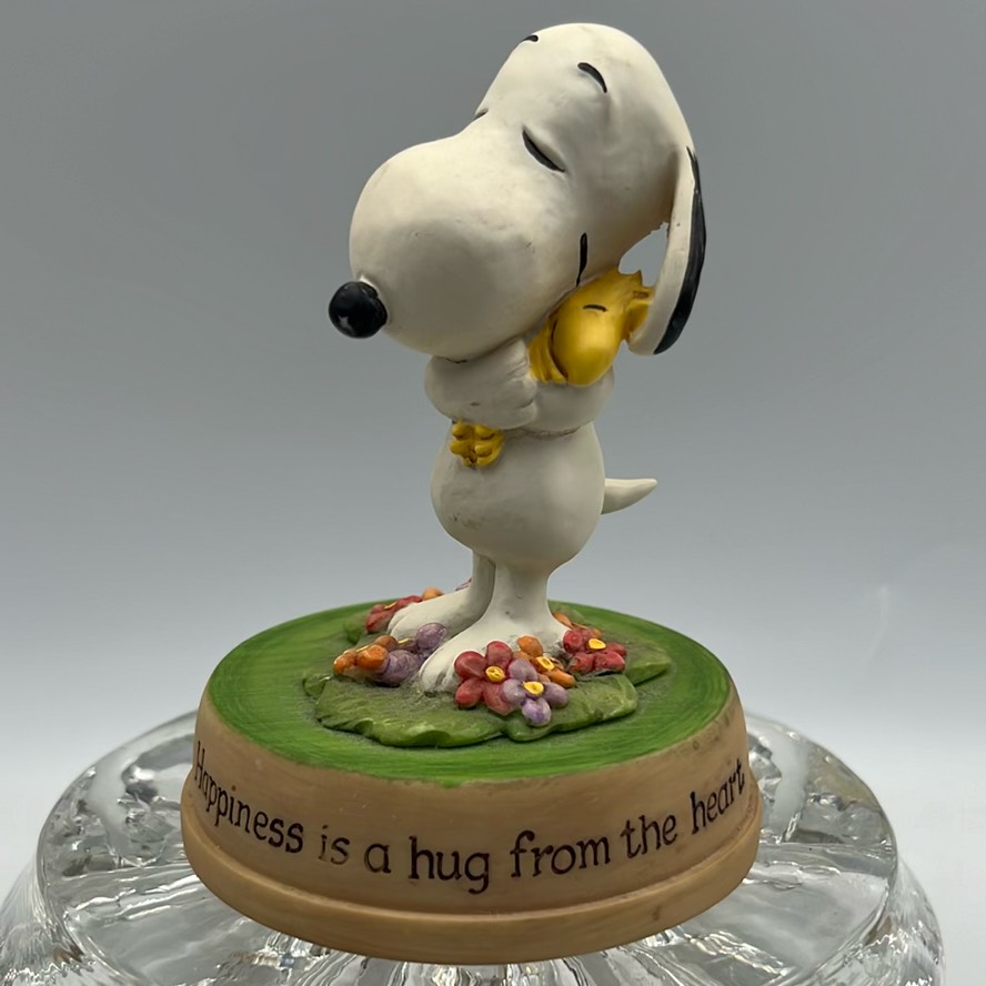 04 Hallmark Peanuts Gallery - Happiness is a Hug From the Heart ...