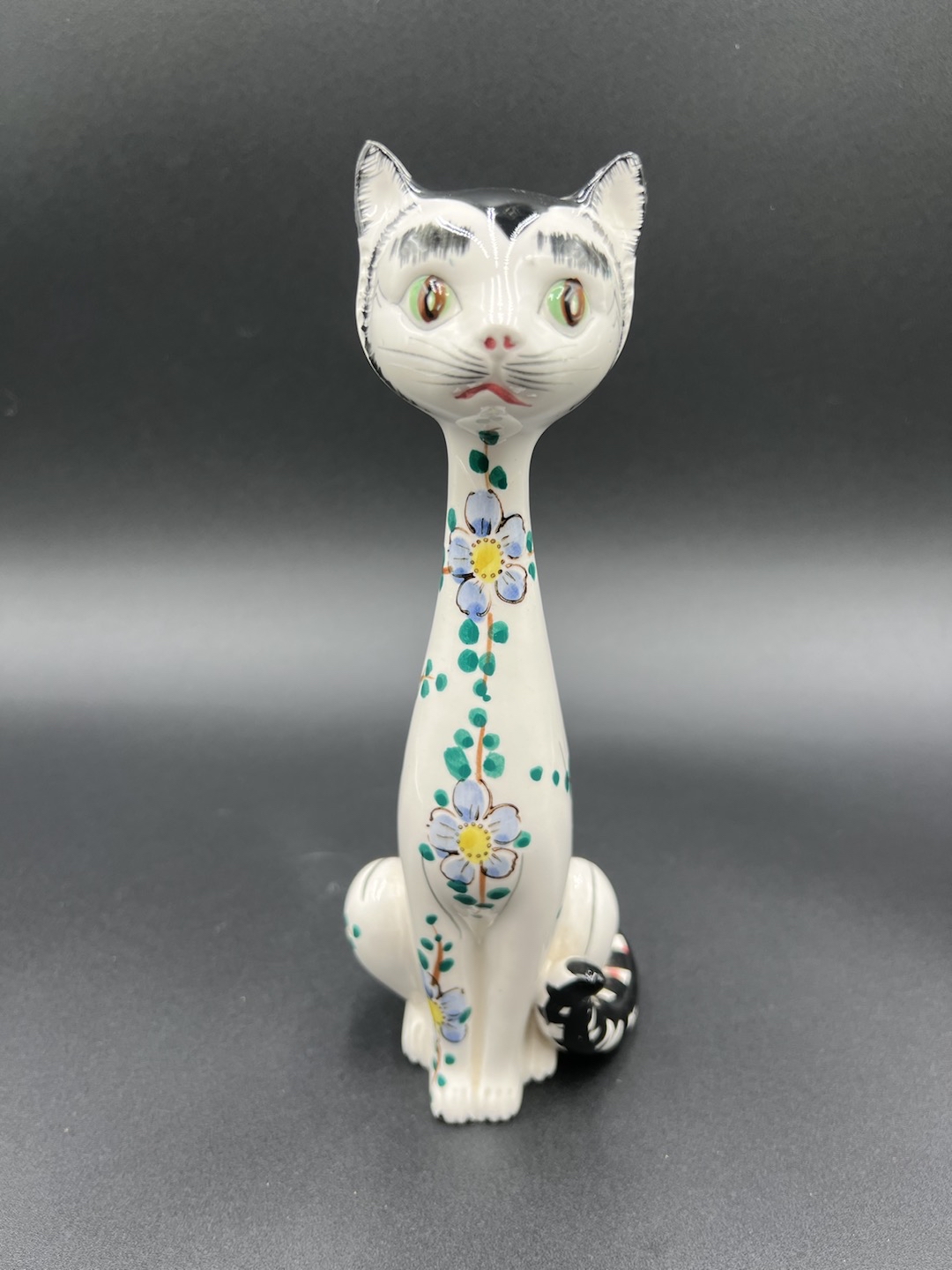 Amazing Hand Painted Long Neck Cat 9”