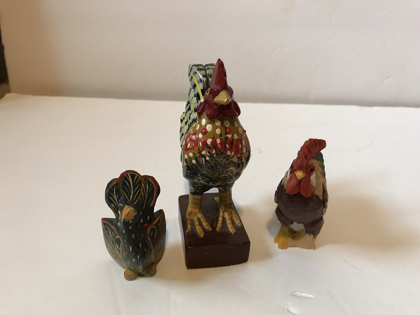 Set Of 3 Carved And Painted Wooden Chickens