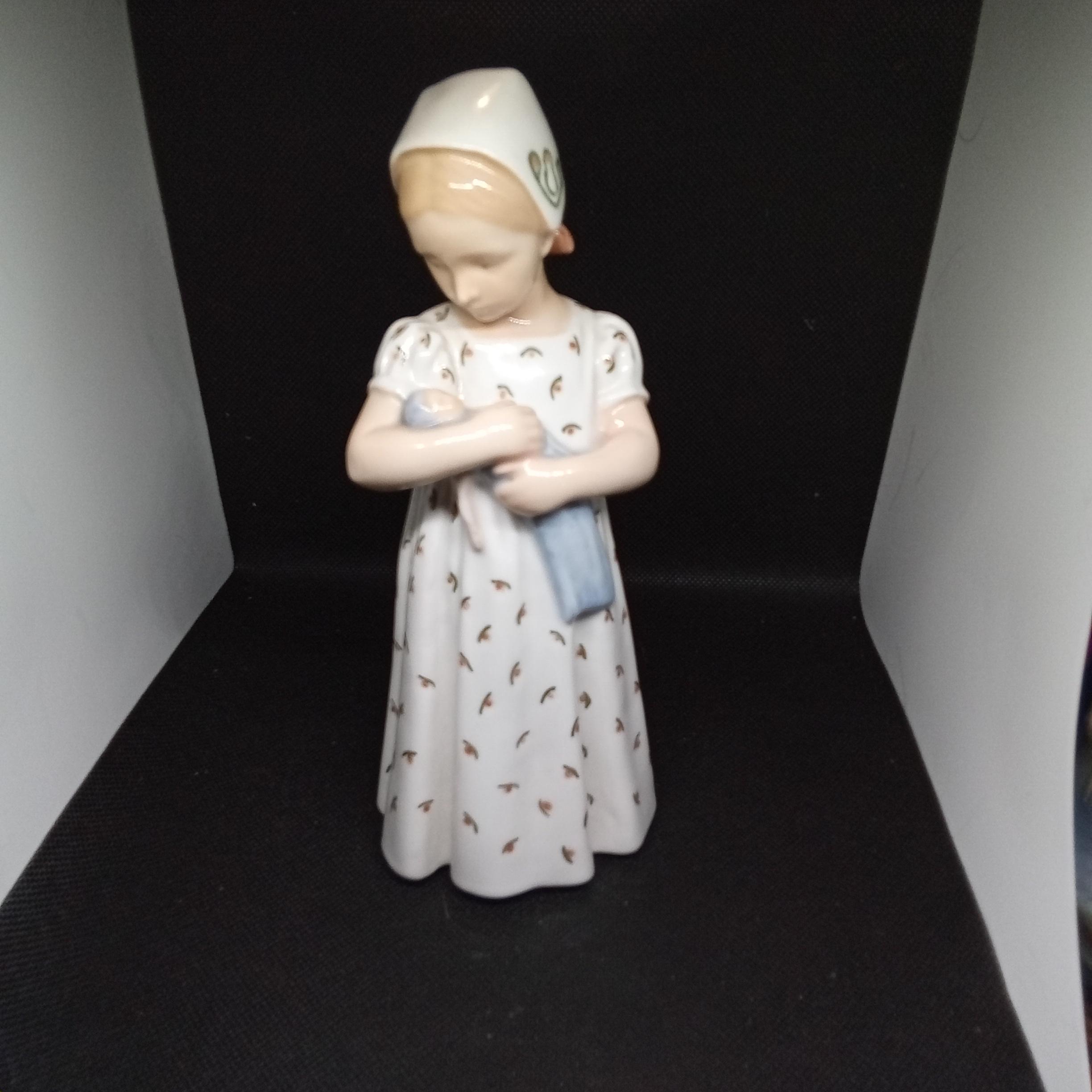 Vintage collectible BING & GRONDAHL MARY-GIRL WITH DOLL FIGURINE SIGNED ...