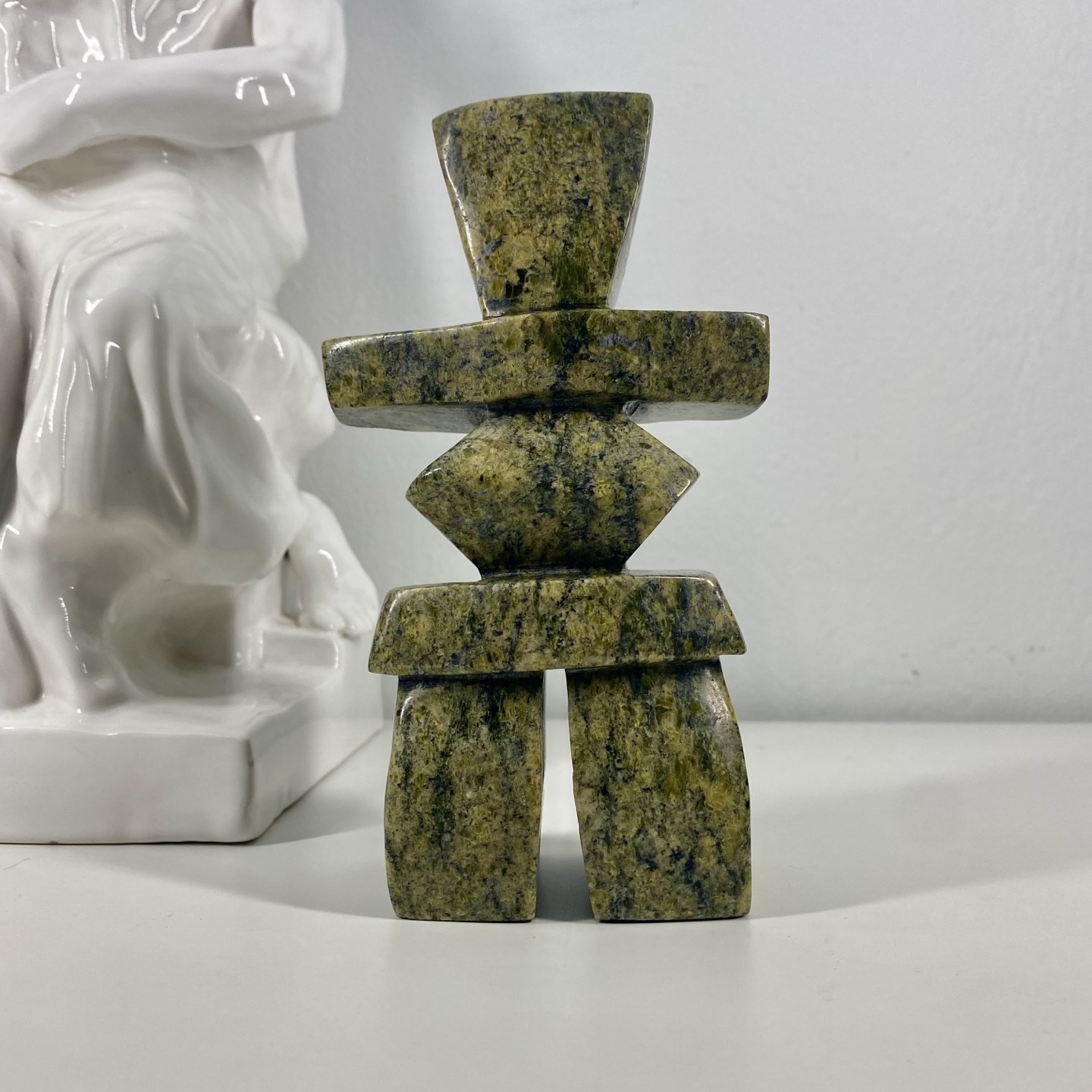 Signed Inuit INUNNGUAQ Sculpture Artist ALLAN OSHUTSAIQ Eskimo Carving ...