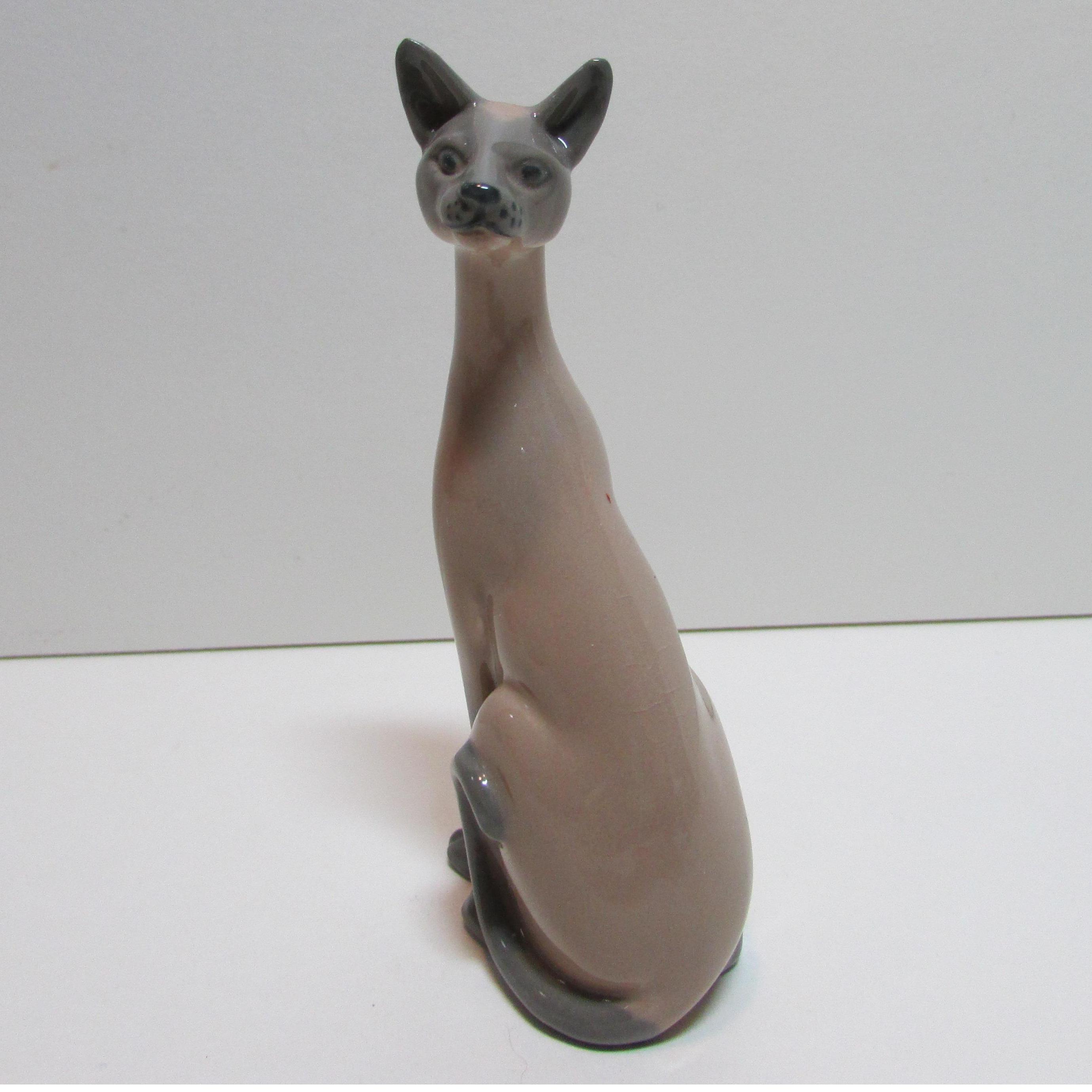 vintage Franklin Mint Curio Cabinet Cats Valencia Siamese figure ...