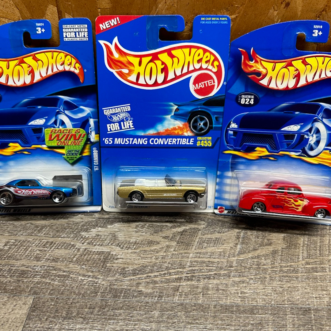 #40 Hot Wheels Lot