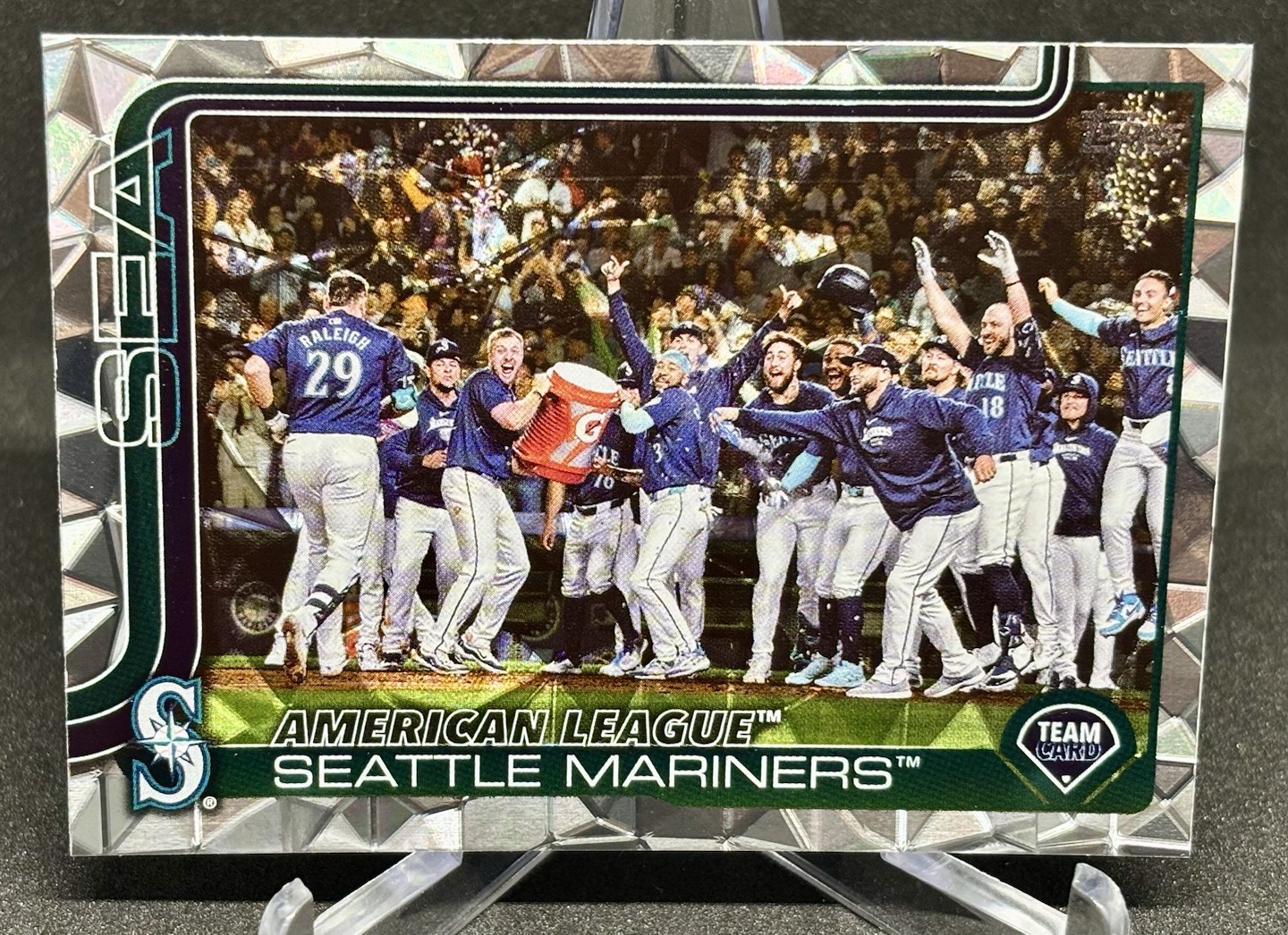 Seattle Mariners 2025 Topps Series 1 Team Card - Diamanté Foil