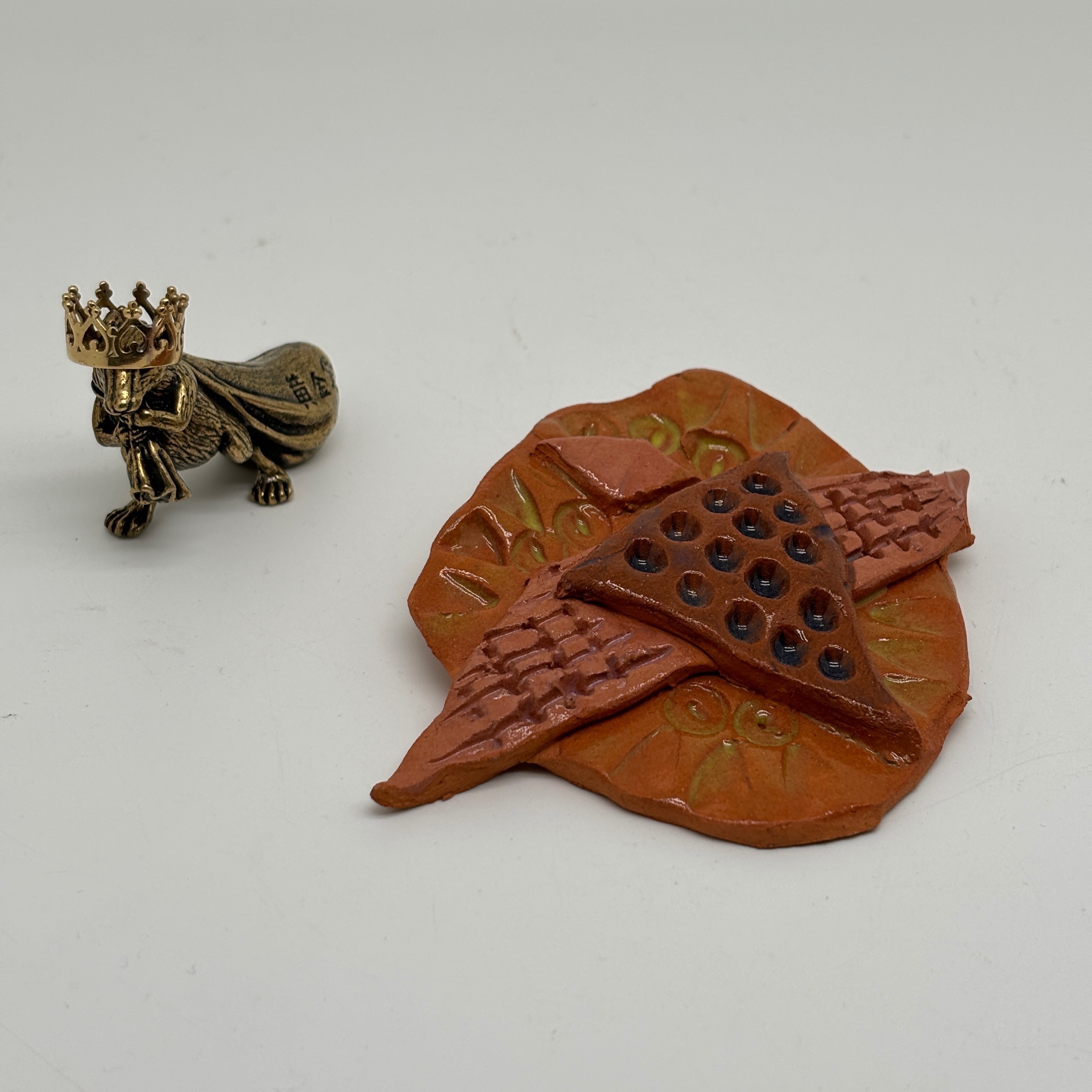 015. POTTER FELICIA BUSH Terracotta Abstract Brooch 3.5”x4.5”