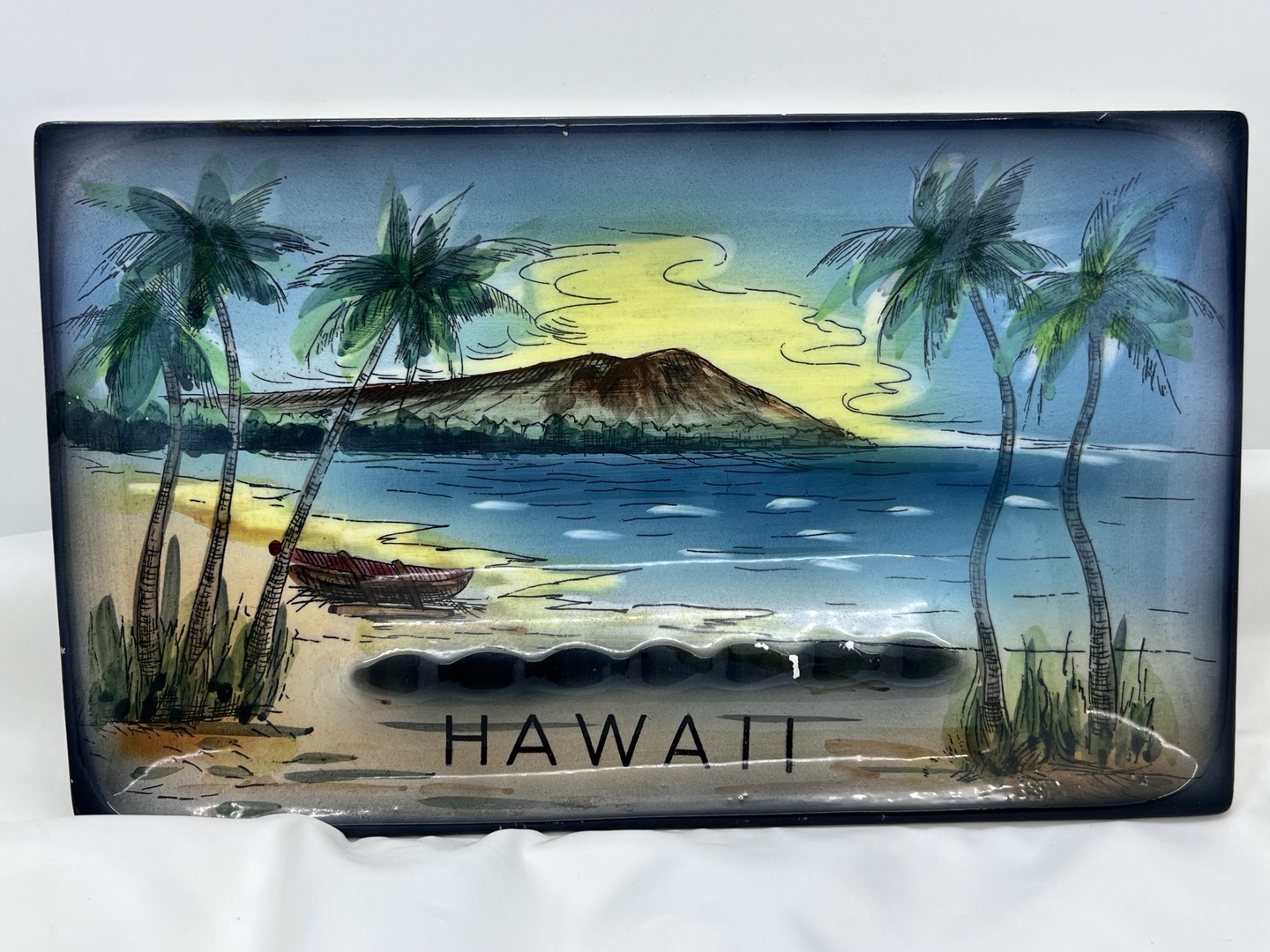 #2038B Vintage Hawaii Cigar/Cigarette Ashtray with Palm Trees and Beach